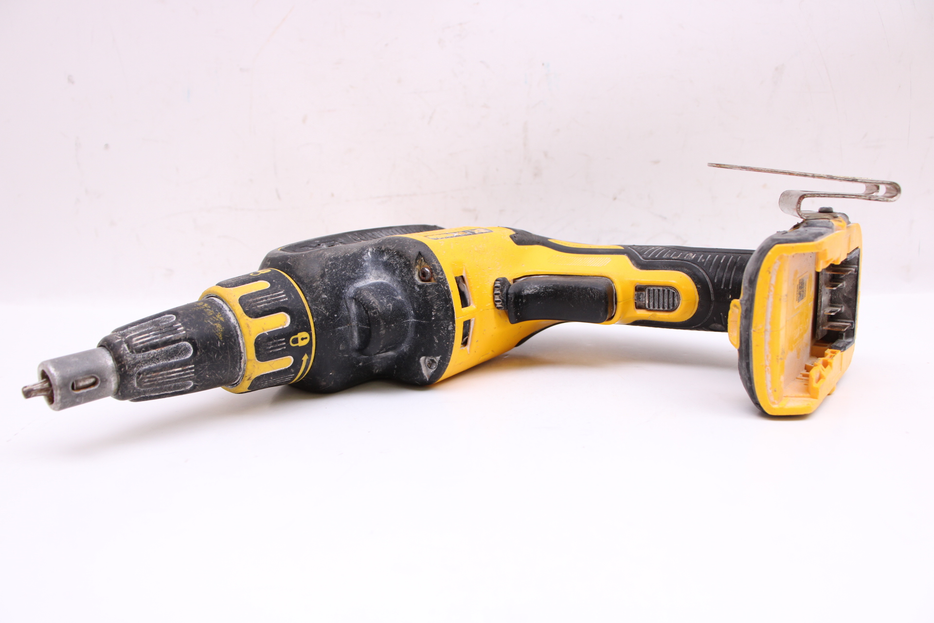 DeWalt DCF620 20V MAX XR Cordless Brushless 1/4" Drywall Screw Gun