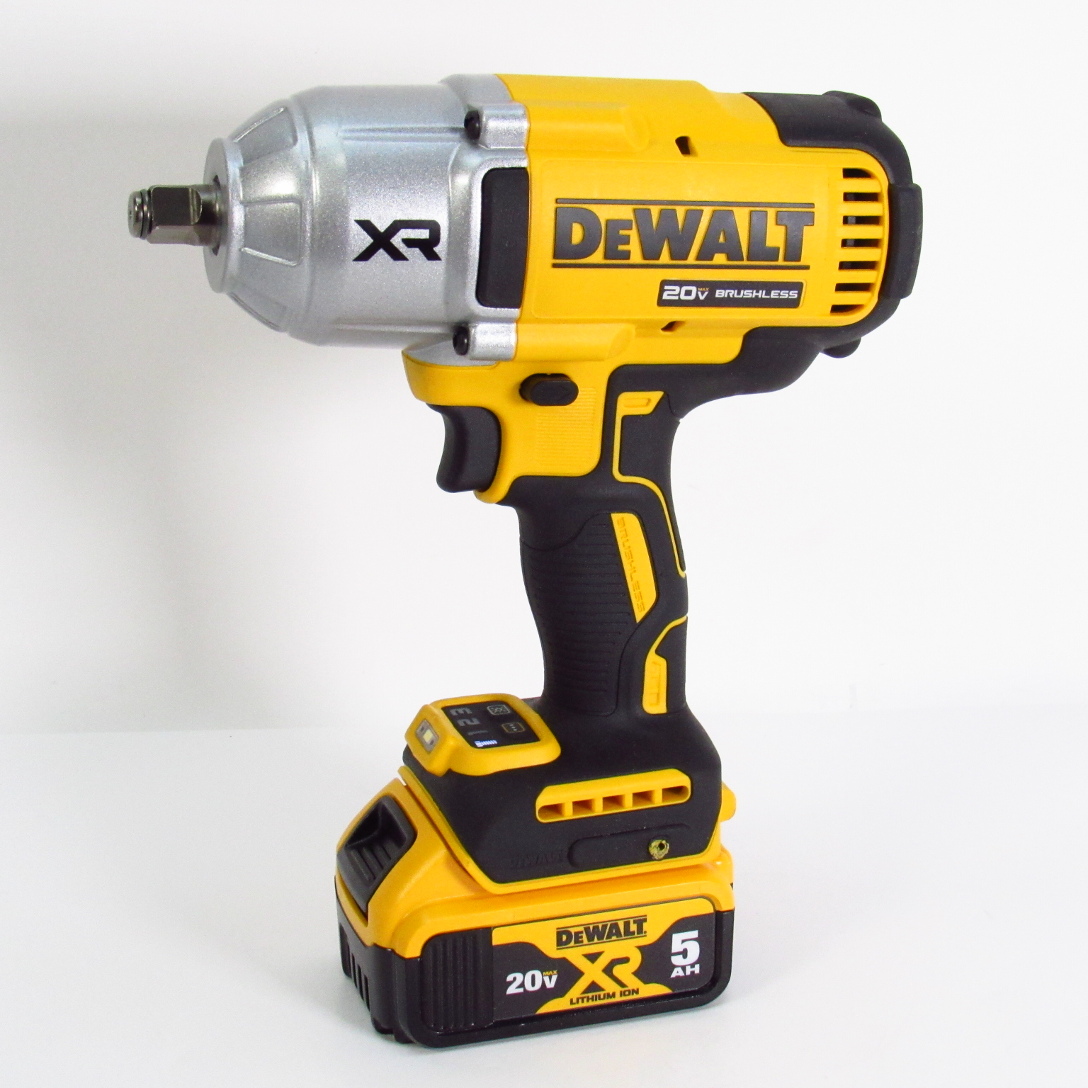 DeWalt DCF900 20V Lithium-ion 1/2'' Drive Brushless 3-Speed Impact Wrench