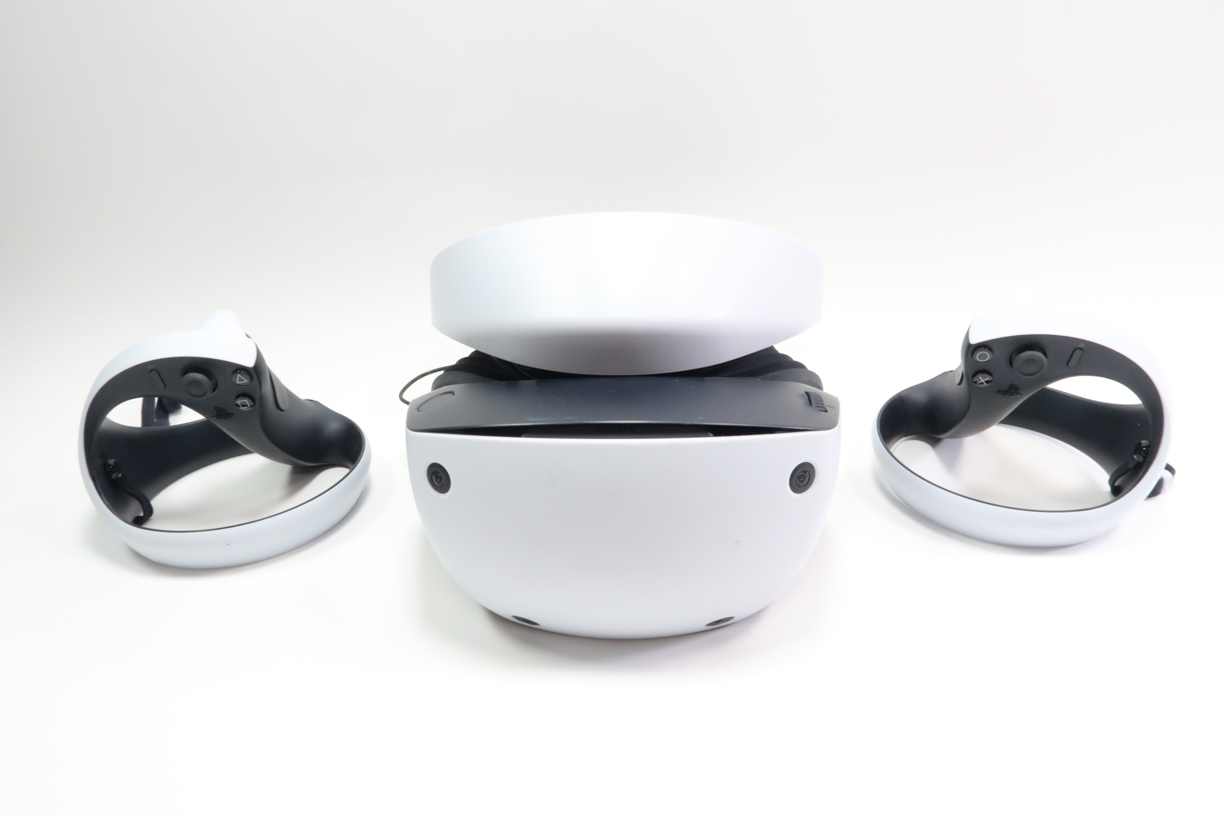 Sony PlayStation VR2 CFI-ZVR1 4K HDR Sense Technology VR Gaming Headset