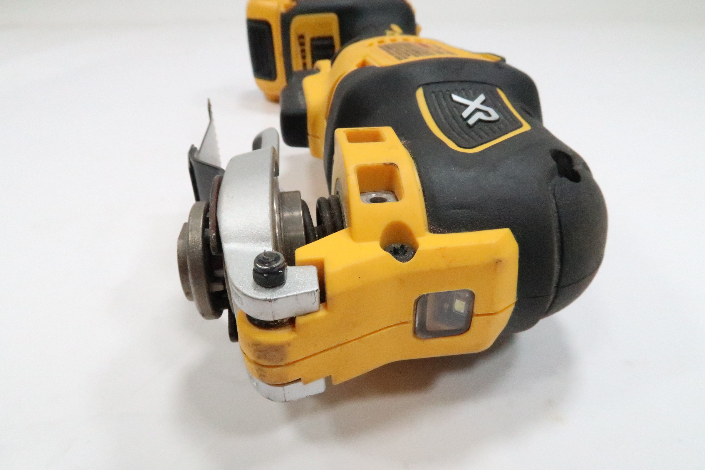 DeWalt DCS356 20V MAX XR Cordless Brushless 3-Speed Oscillating Multi ...