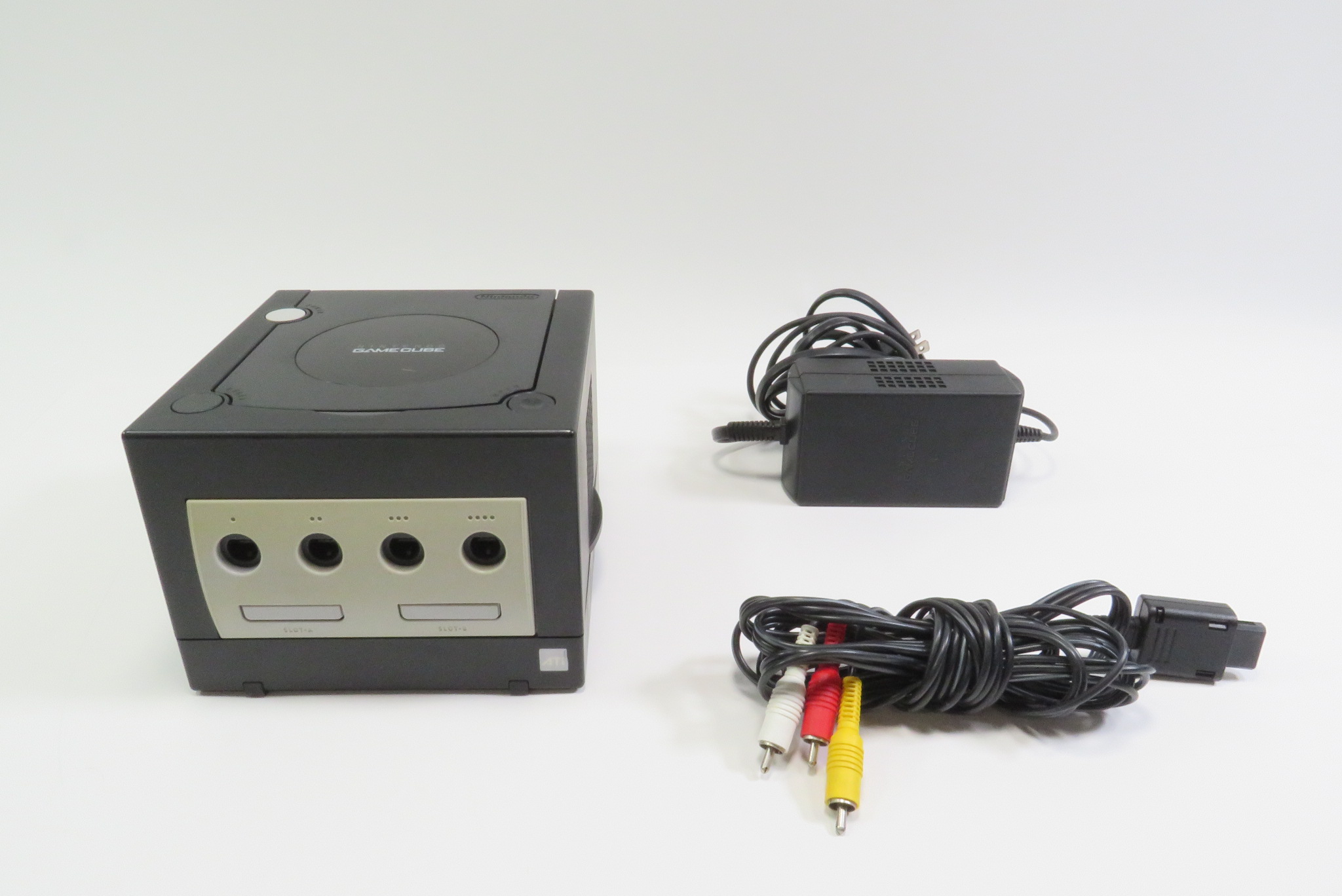 Nintendo GameCube DOL-001 480P Resolution Home Video Game Console 0192