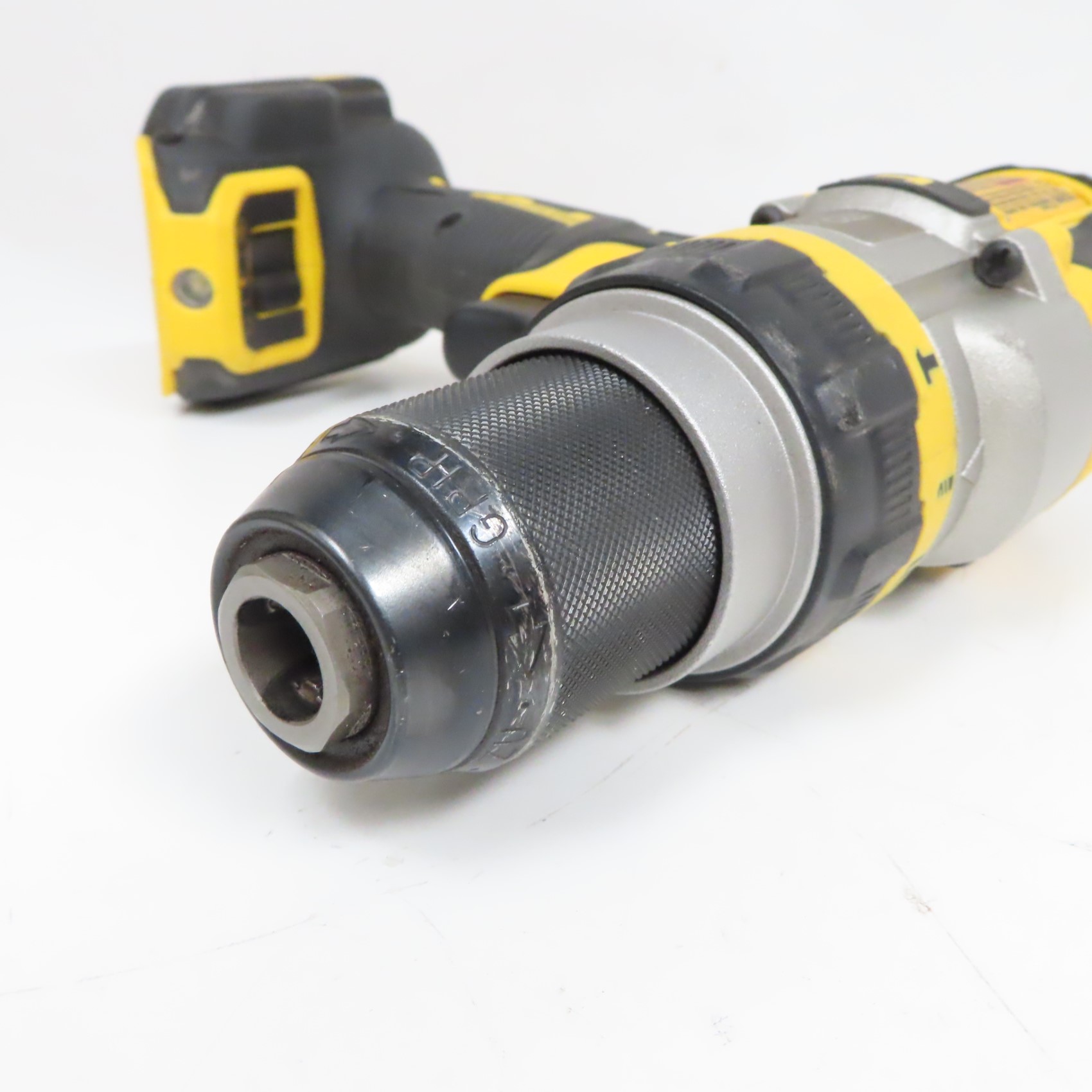 DeWalt DCD999 MAX 20V 1/2" Cordless Hammer Drill/Driver