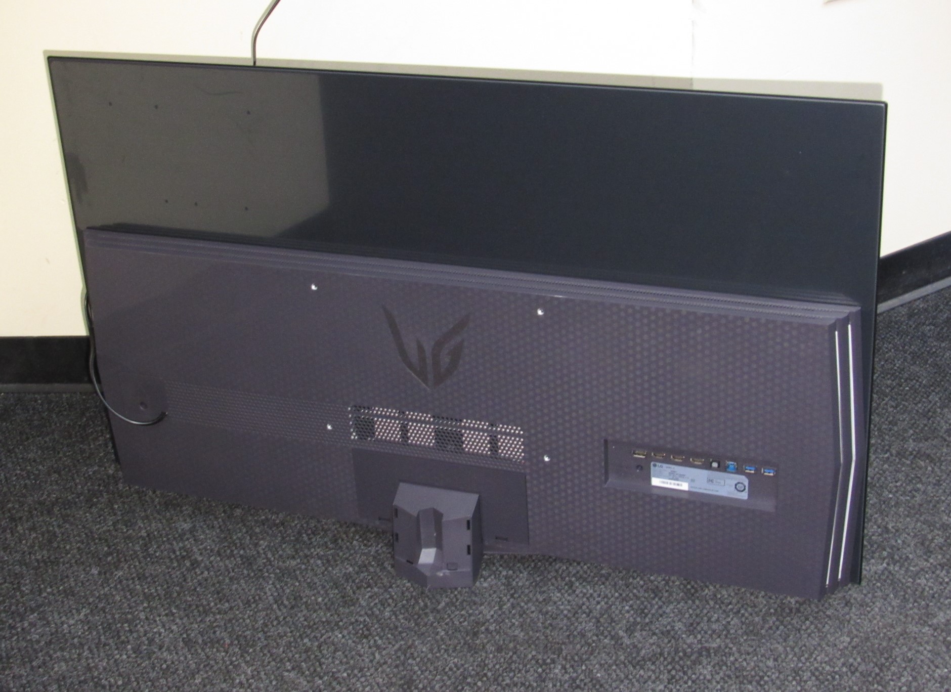 LG UltraGear 48GQ900-B OLED 4K UHD 120Hz 48'' Gaming Monitor -Local ...