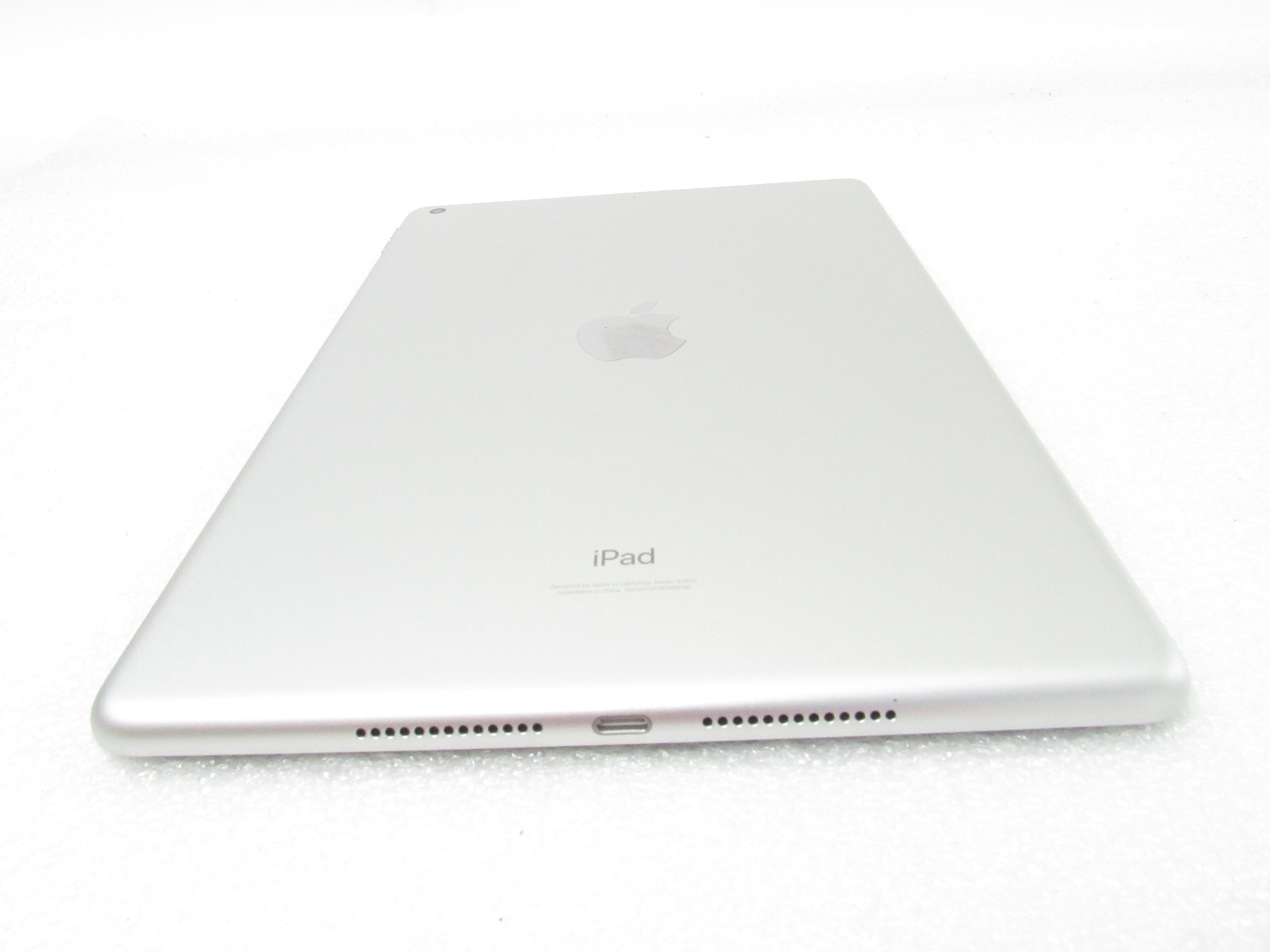 Apple MK2L3LL/A 10.2-Inch iPad 9th Gen 64GB Silver WIFI