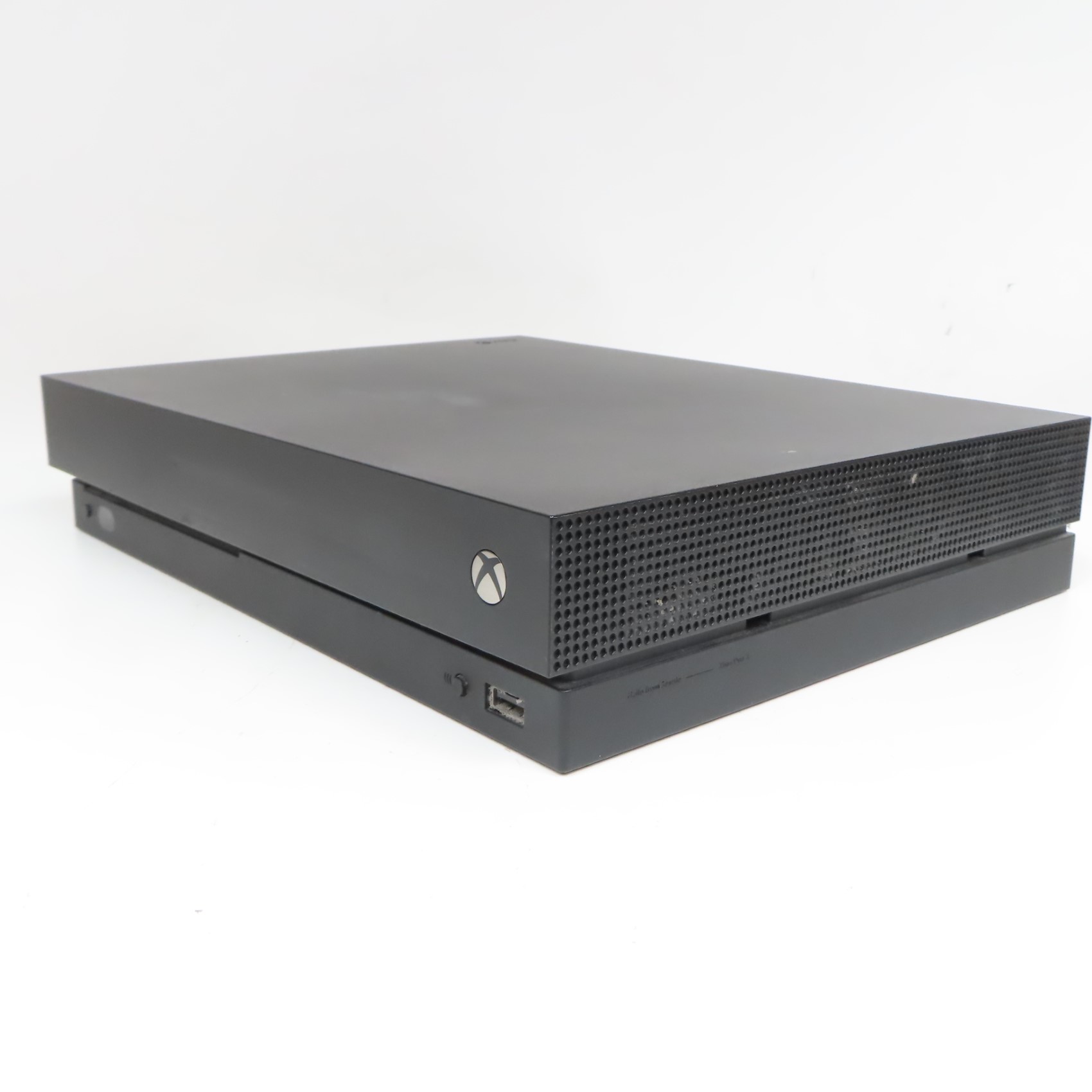 Microsoft 1787 Xbox One X 1TB Video Game Console - Black (4608)
