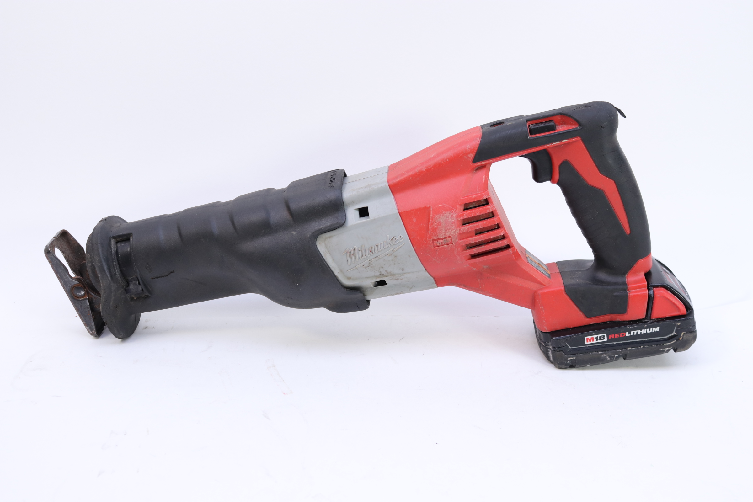 Milwaukee 2620-20 M18 18V Lithium-Ion Cordless SAWZALL Reciprocating Saw