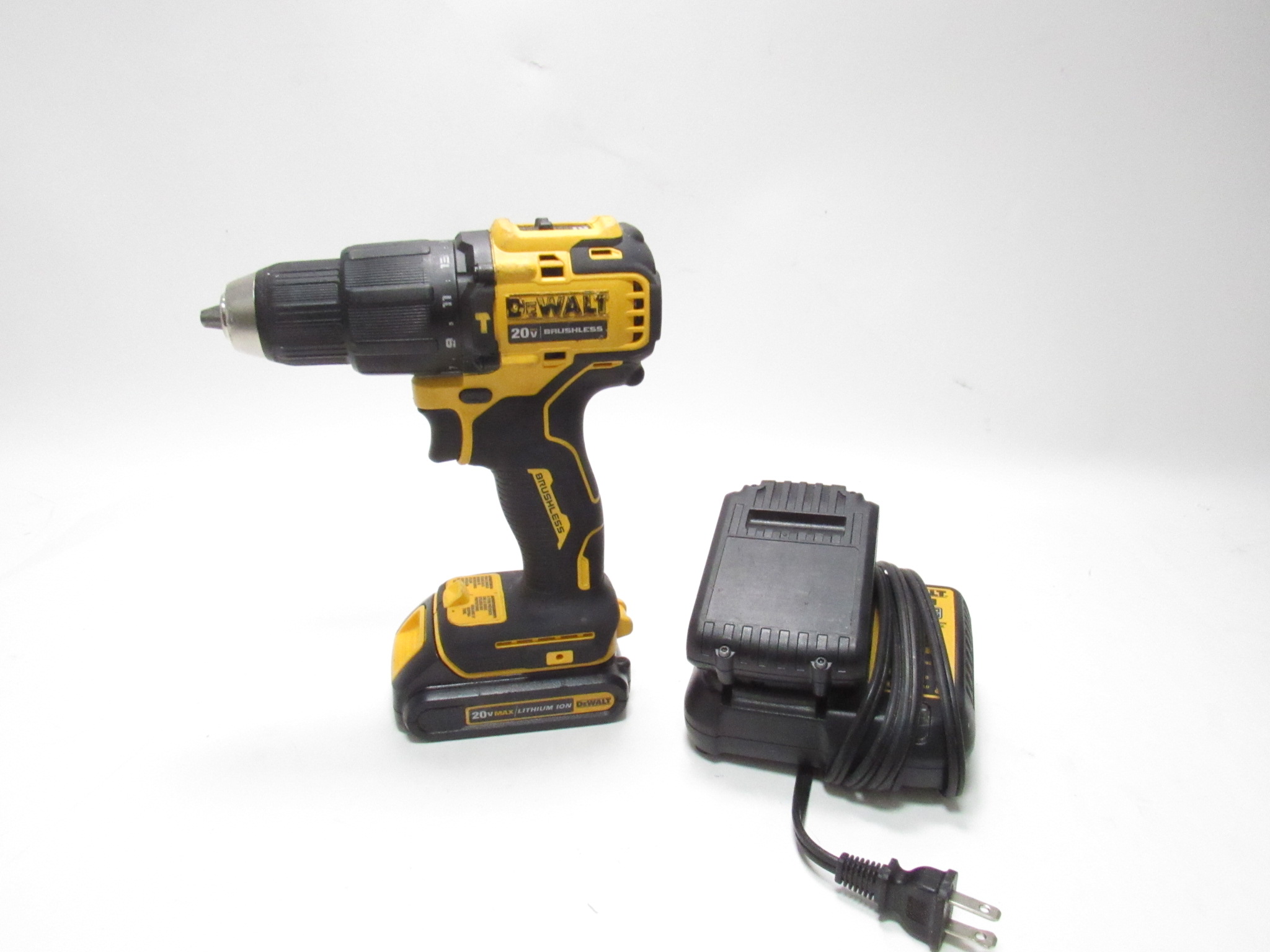 DEWALT DCD709 20-Volt MAX Li-Ion Cordless Brushless Compact 1/2" Hammer ...