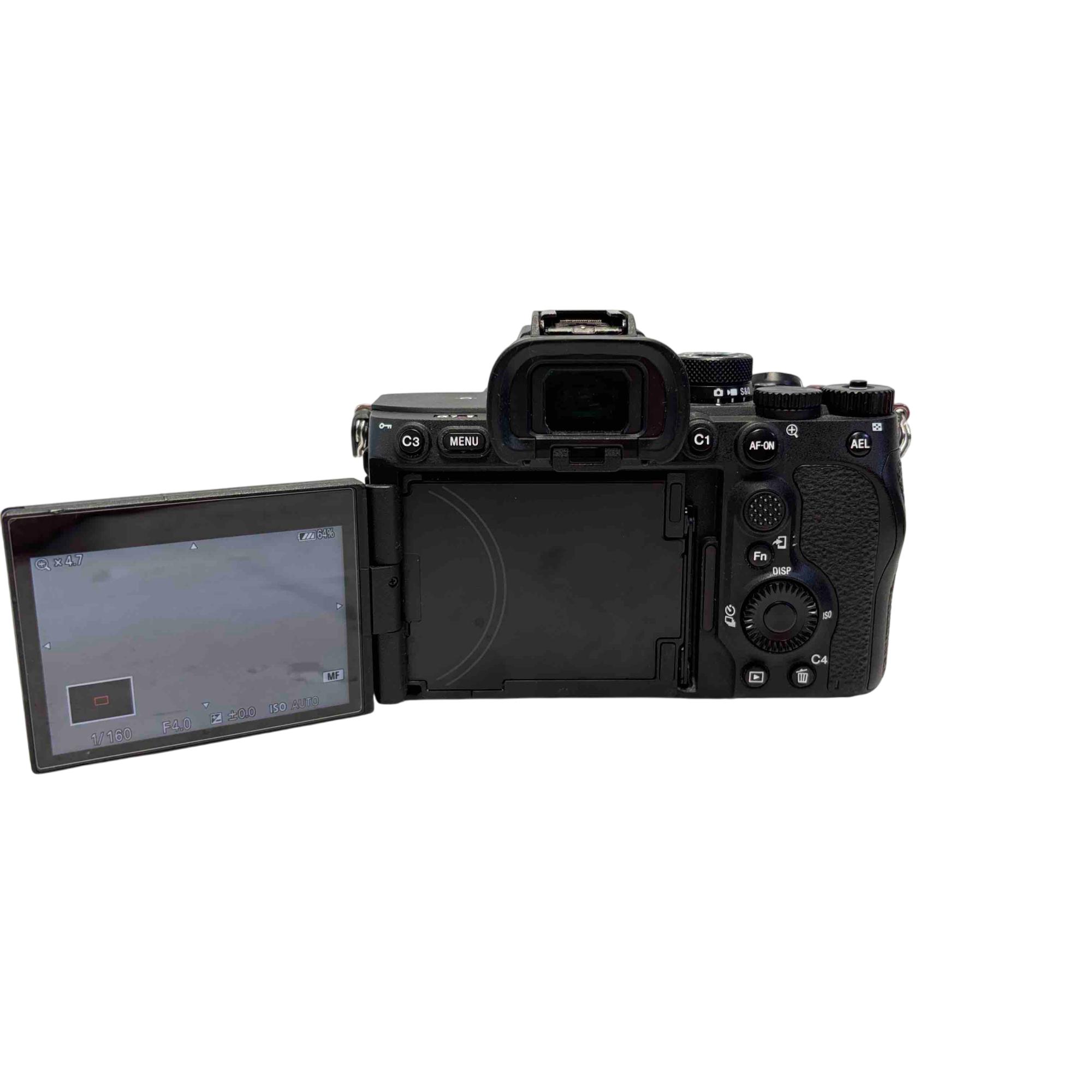 Sony Alpha 7R V ILCE7RM5 Mirrorless Camera 61 MP/ FE 1.4/35GM