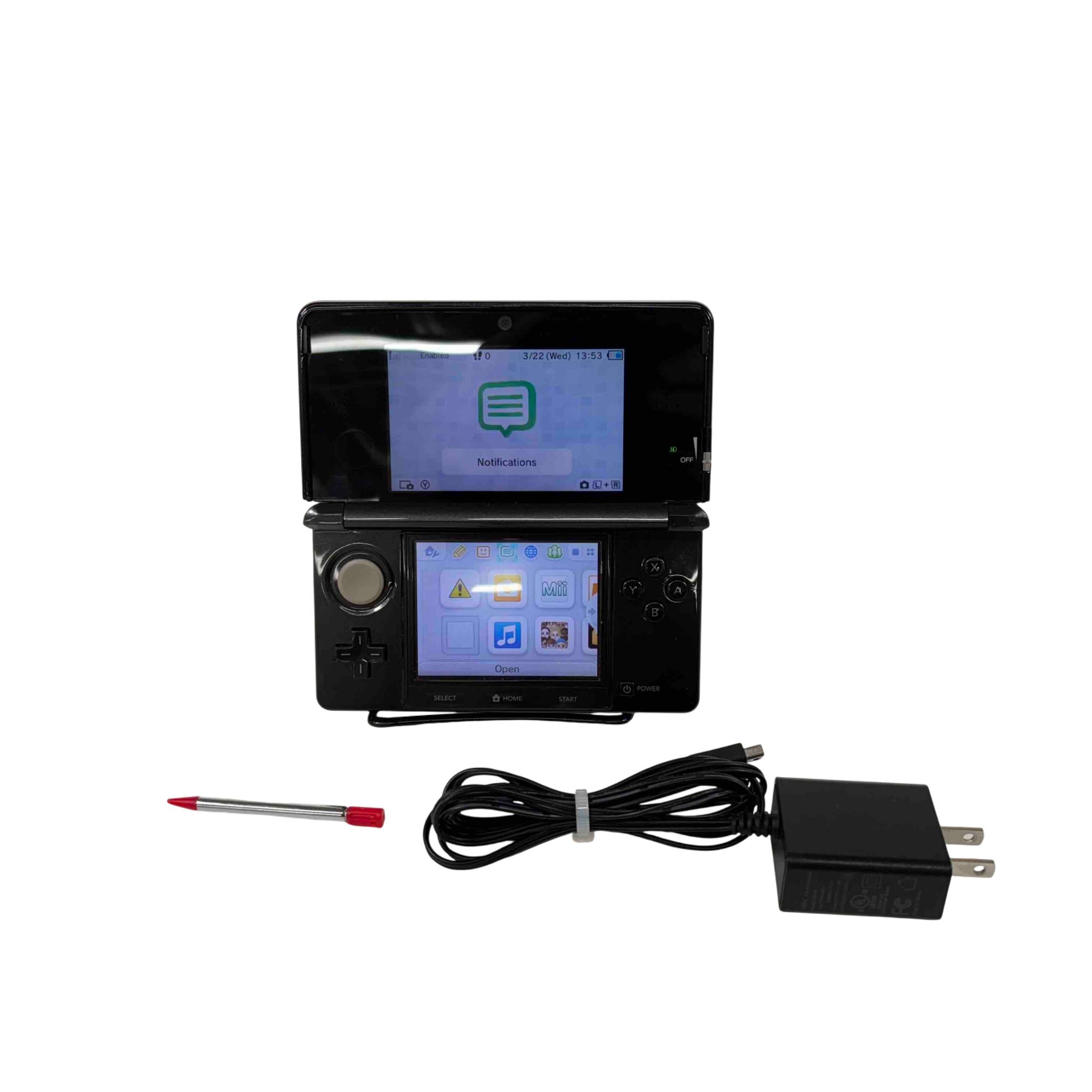 Nintendo CTR-001 3D Dual Screen Handheld Portable 3DS
