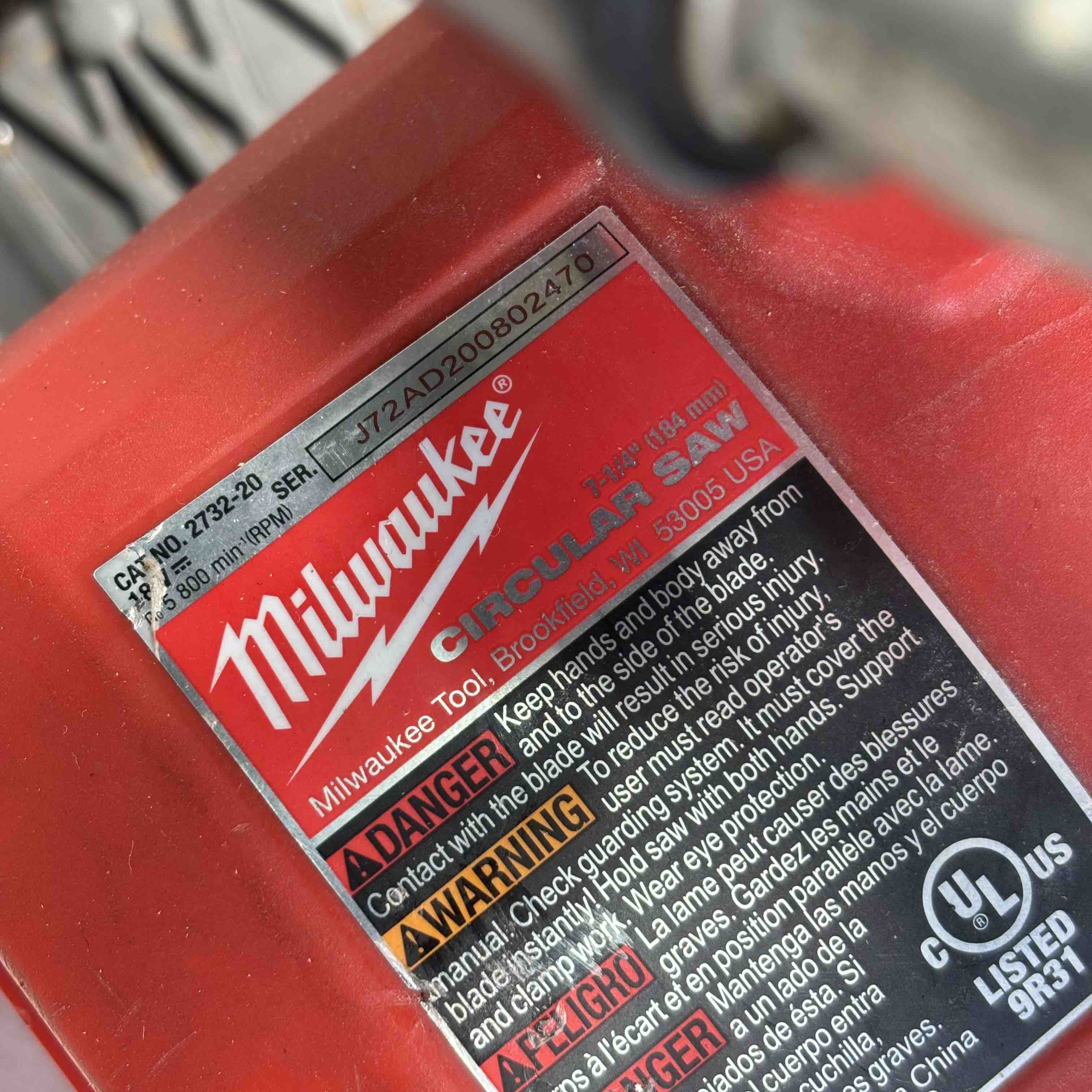 Milwaukee 2732-20 M18 FUEL 18V Brushless Cordless 7-1/4" Circular Saw
