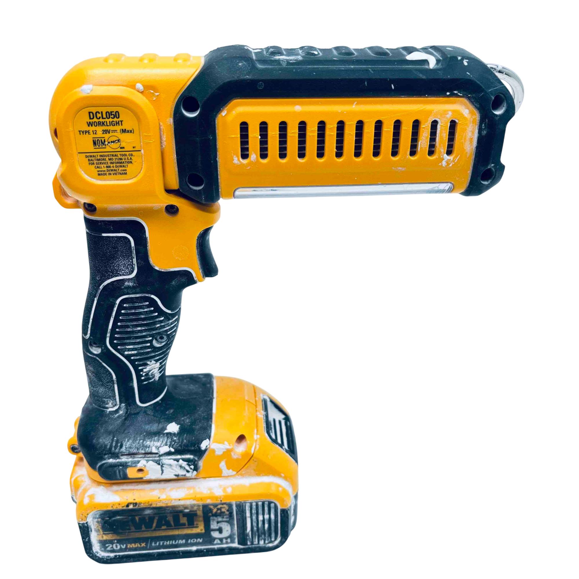 DeWalt DCL050 20 Volt LED Area Light 500 Lumens Tool/Battery Only