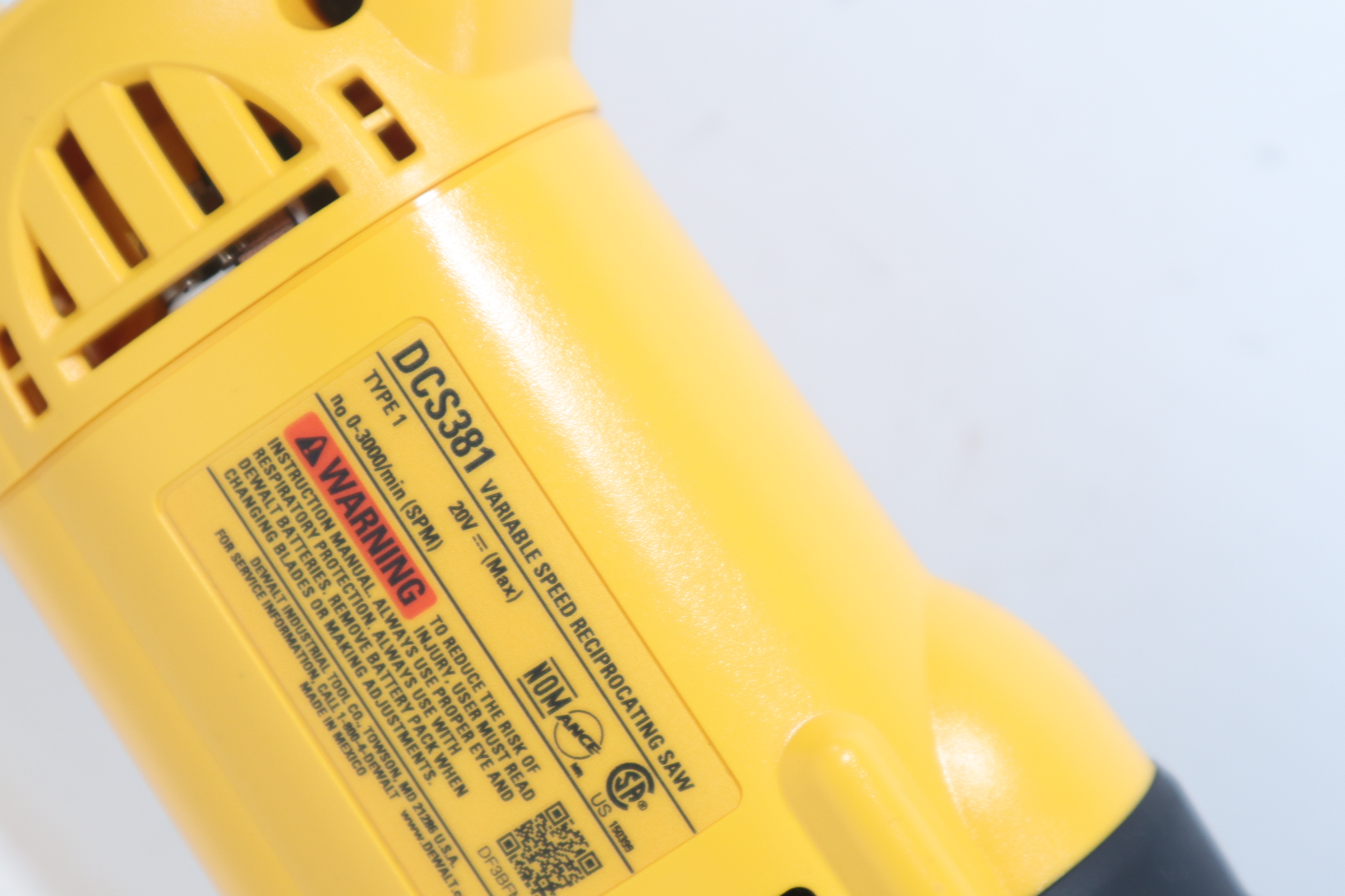 DeWalt DCS381 20V MAX Cordless Reciprocating Saw BFMG (Tool Only)