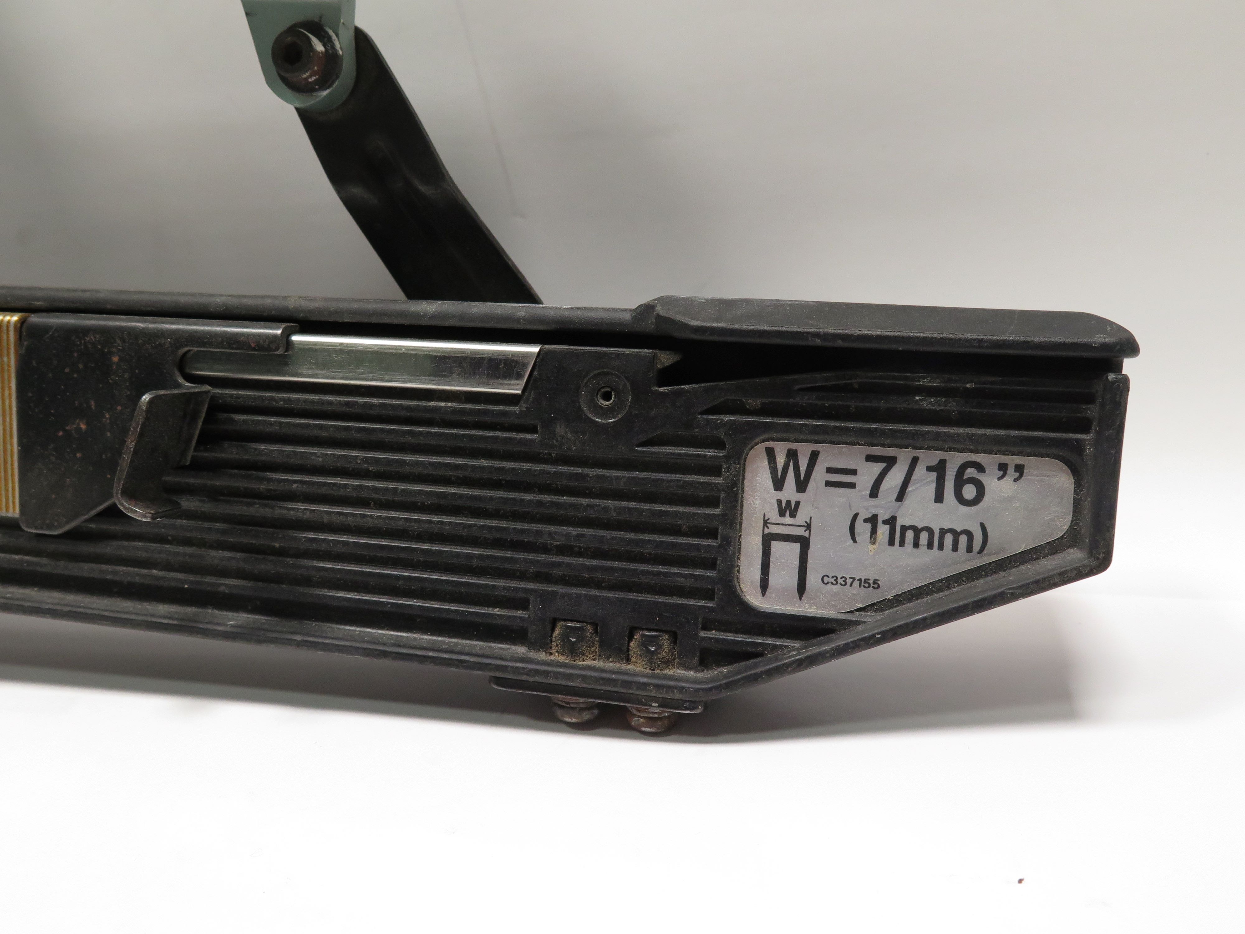 Metabo HPT N5008AC2 16 Gauge 7/16 Inch Standard Crown Stapler 3958