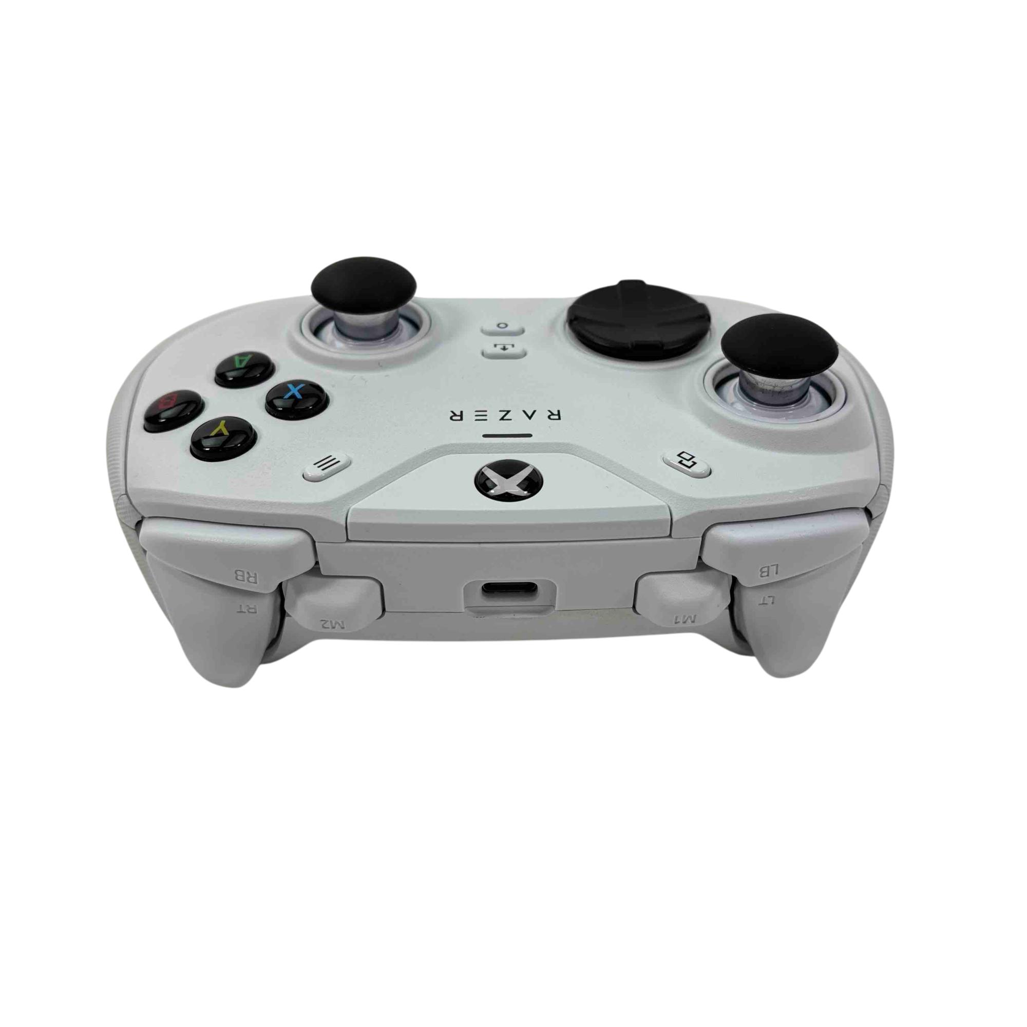 Razer Wolverine V2 Chroma Wired Gaming Controller Model: RZ06-0401