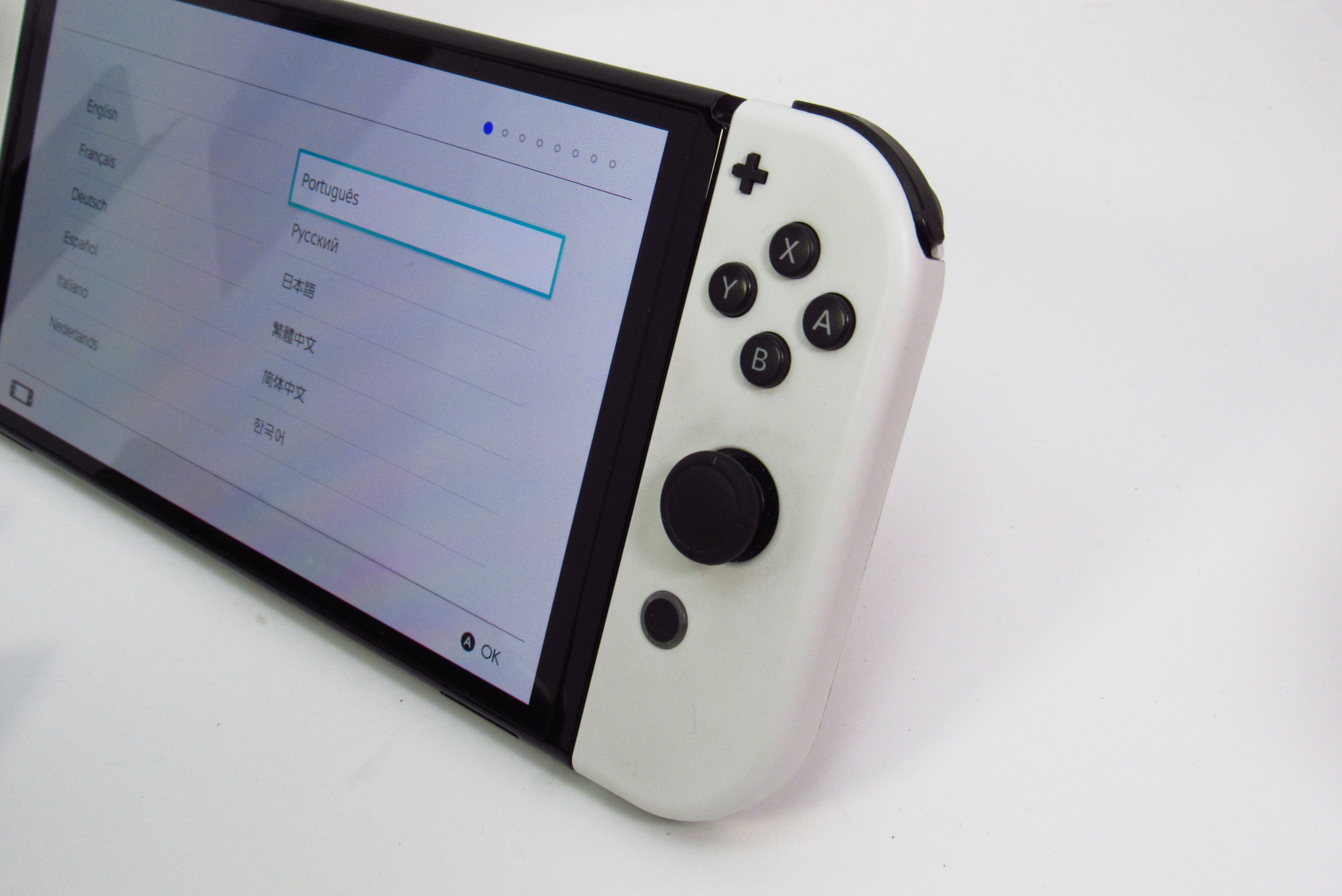 Nintendo Switch OLED HEG-001 64GB Video Game Console - 9025