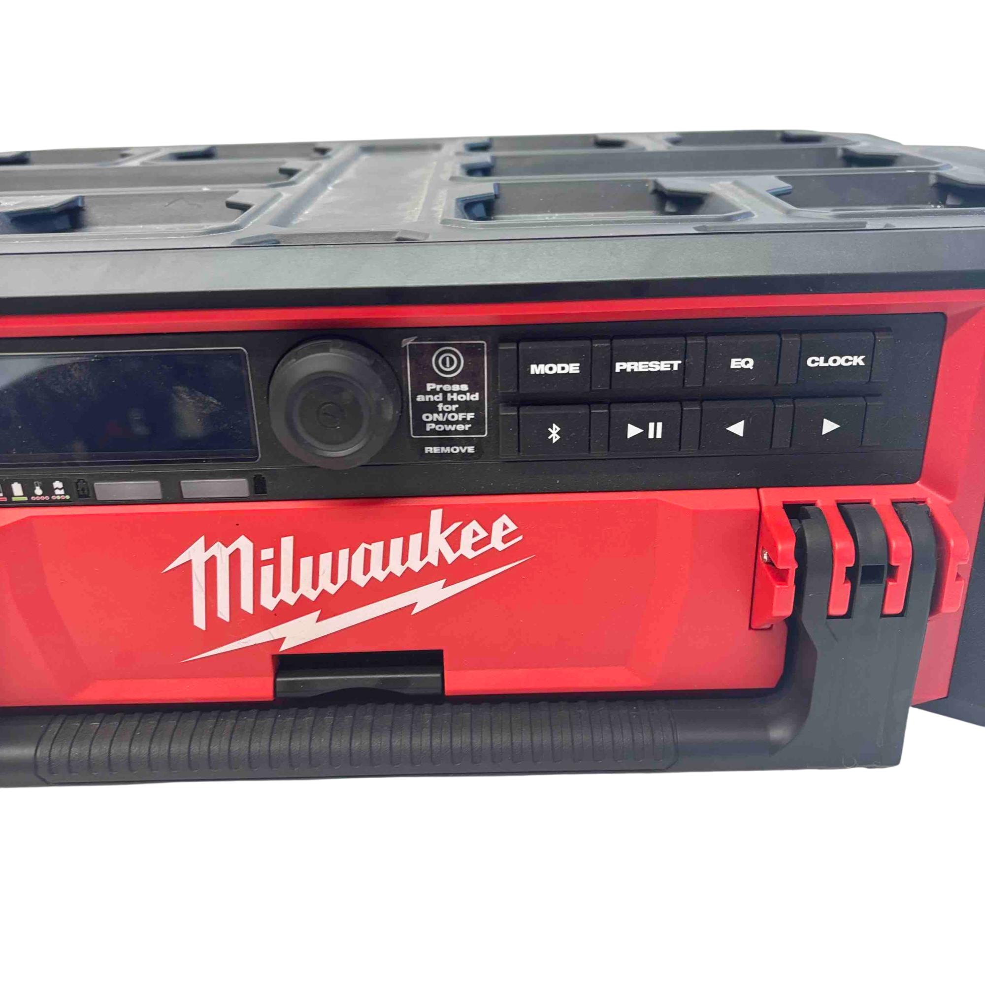 Milwaukee 2950-20 M18 PACKOUT Radio Charger Bluetooth Worksite Speaker