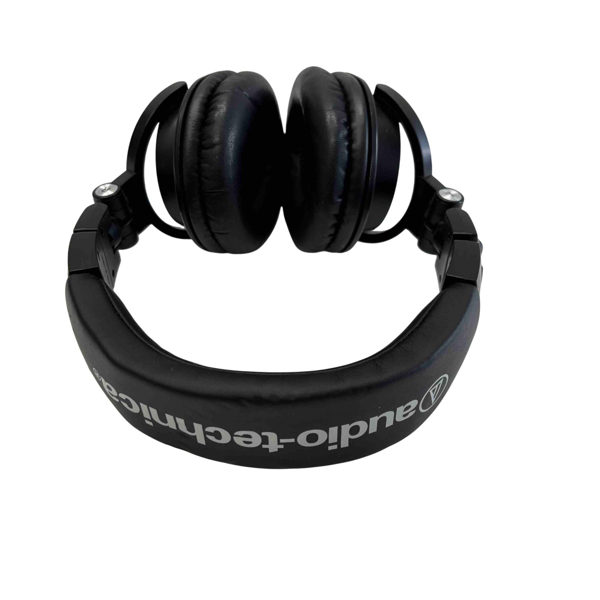 Audio-Technica ATH-M50x Professional Studio Monitor Headphones