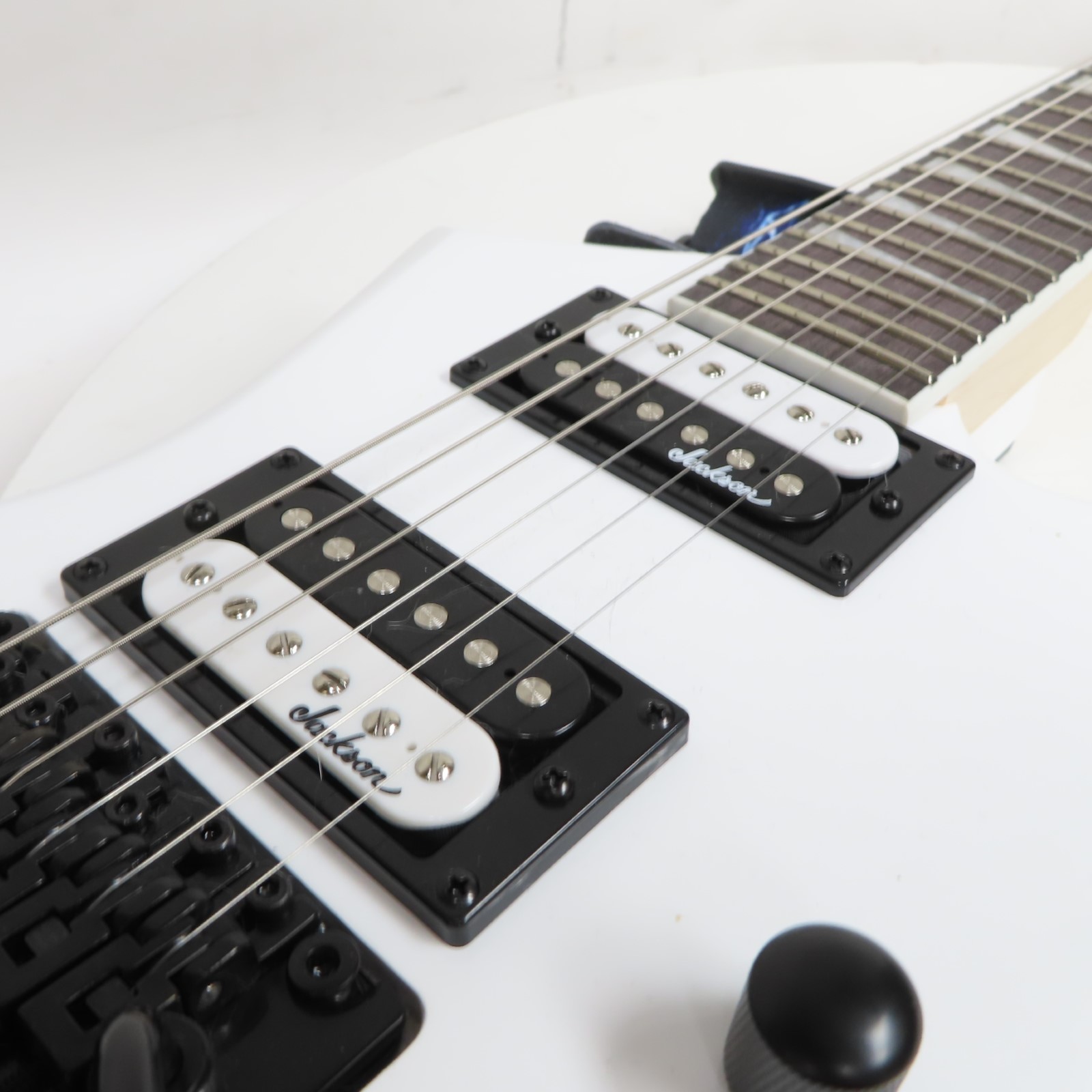 Jackson JS32 JS Series Kelly 6-String Solid Body Electric Guitar - Snow ...