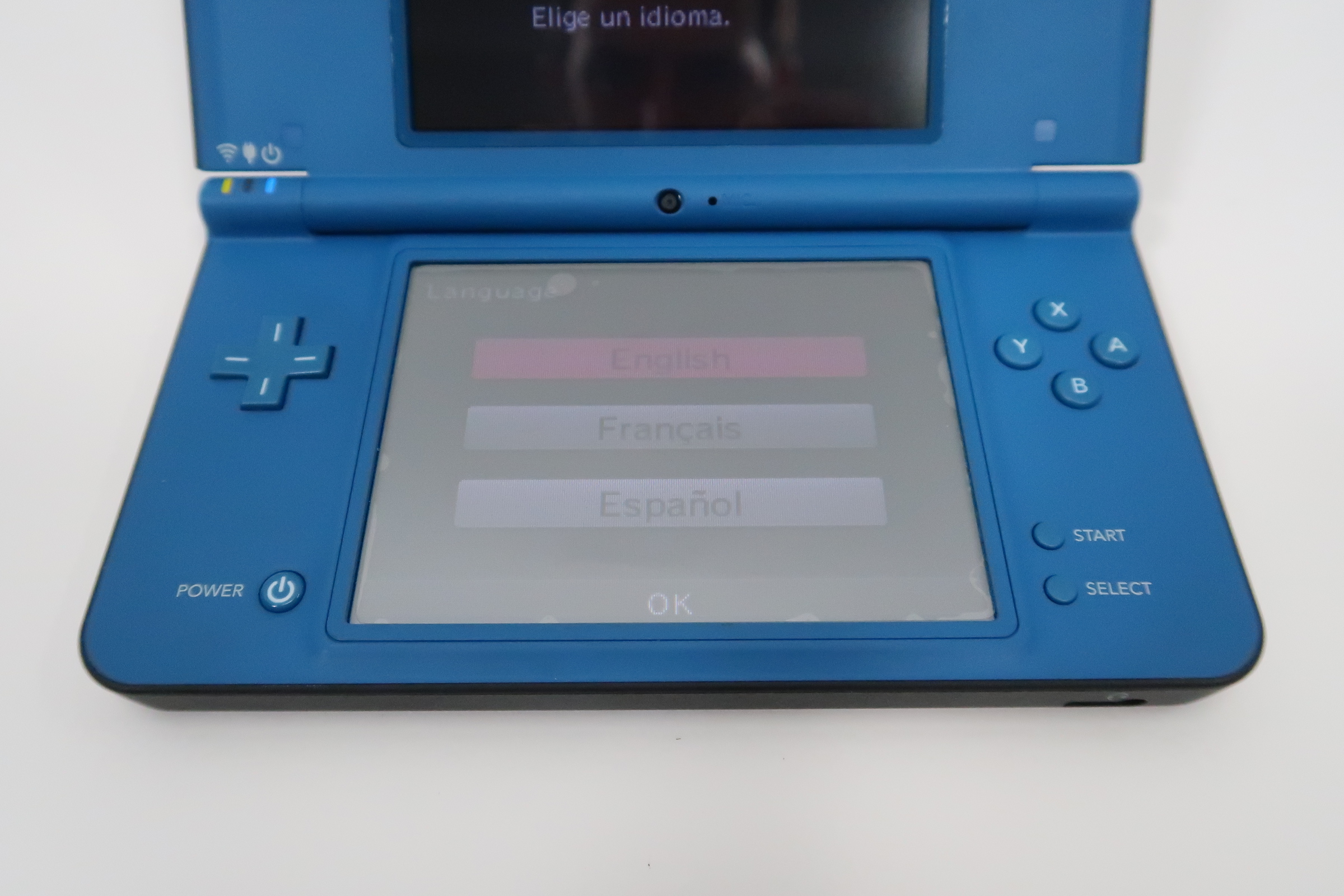 Nintendo UTL-001 DSi XL Dual-Screen Handheld Video Game Console