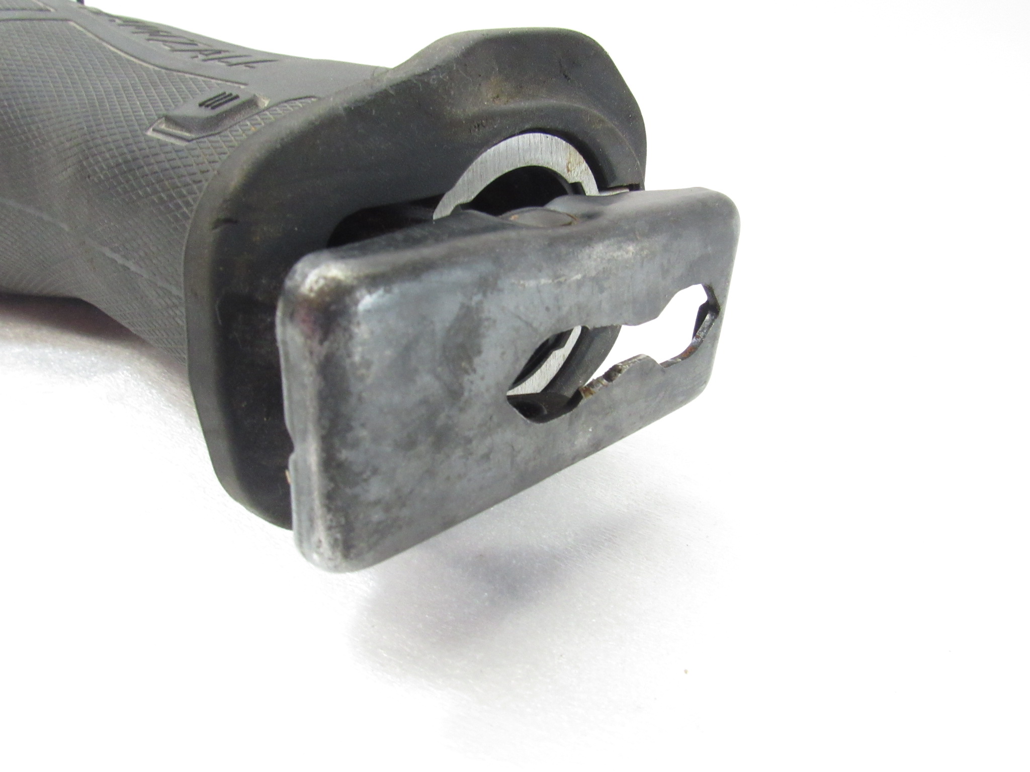 Milwaukee 2821-20 M18 FUEL GEN-2 18V Li-Ion Brushless SAWZALL ...