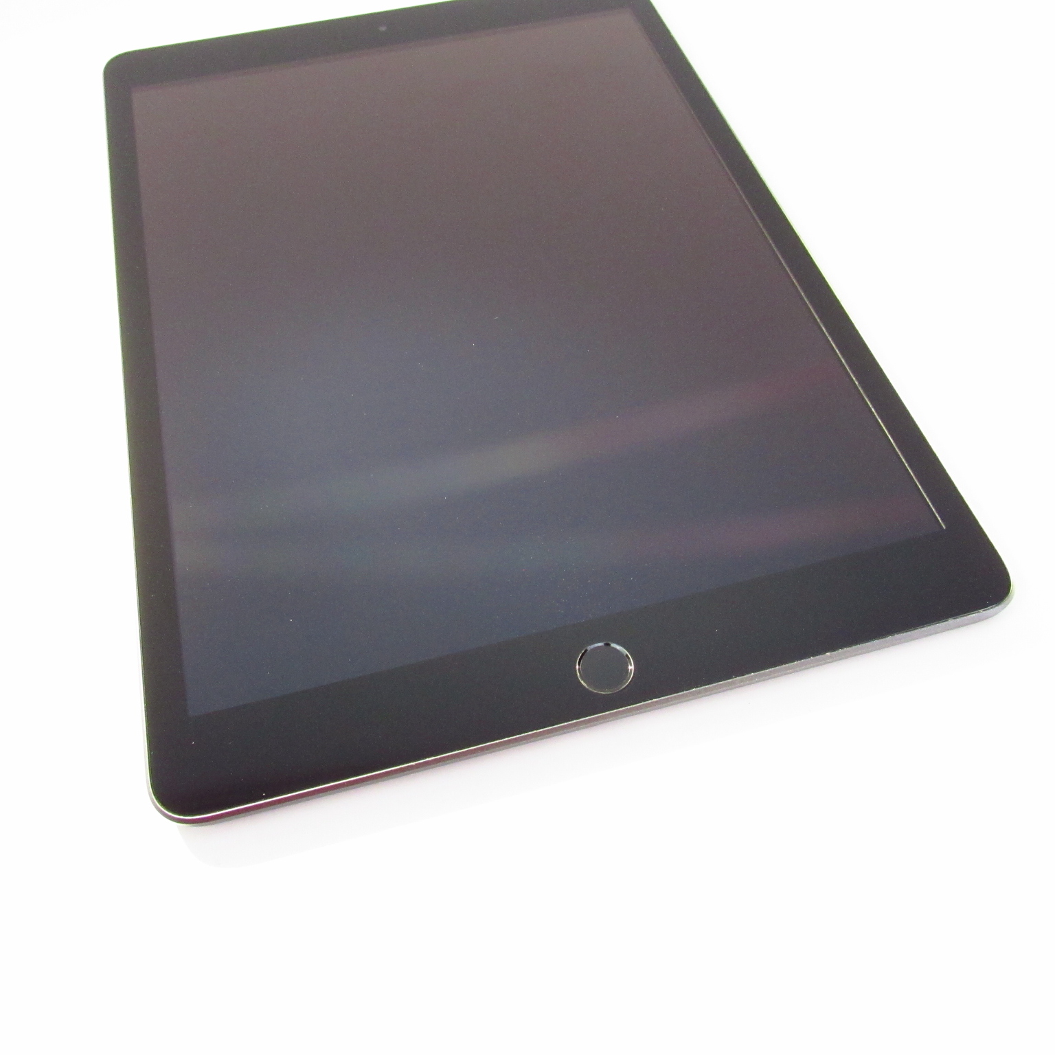 Apple iPad 7th Generation MW742LL/A 32GB 10.2'' Wi-Fi Tablet - Space Gray