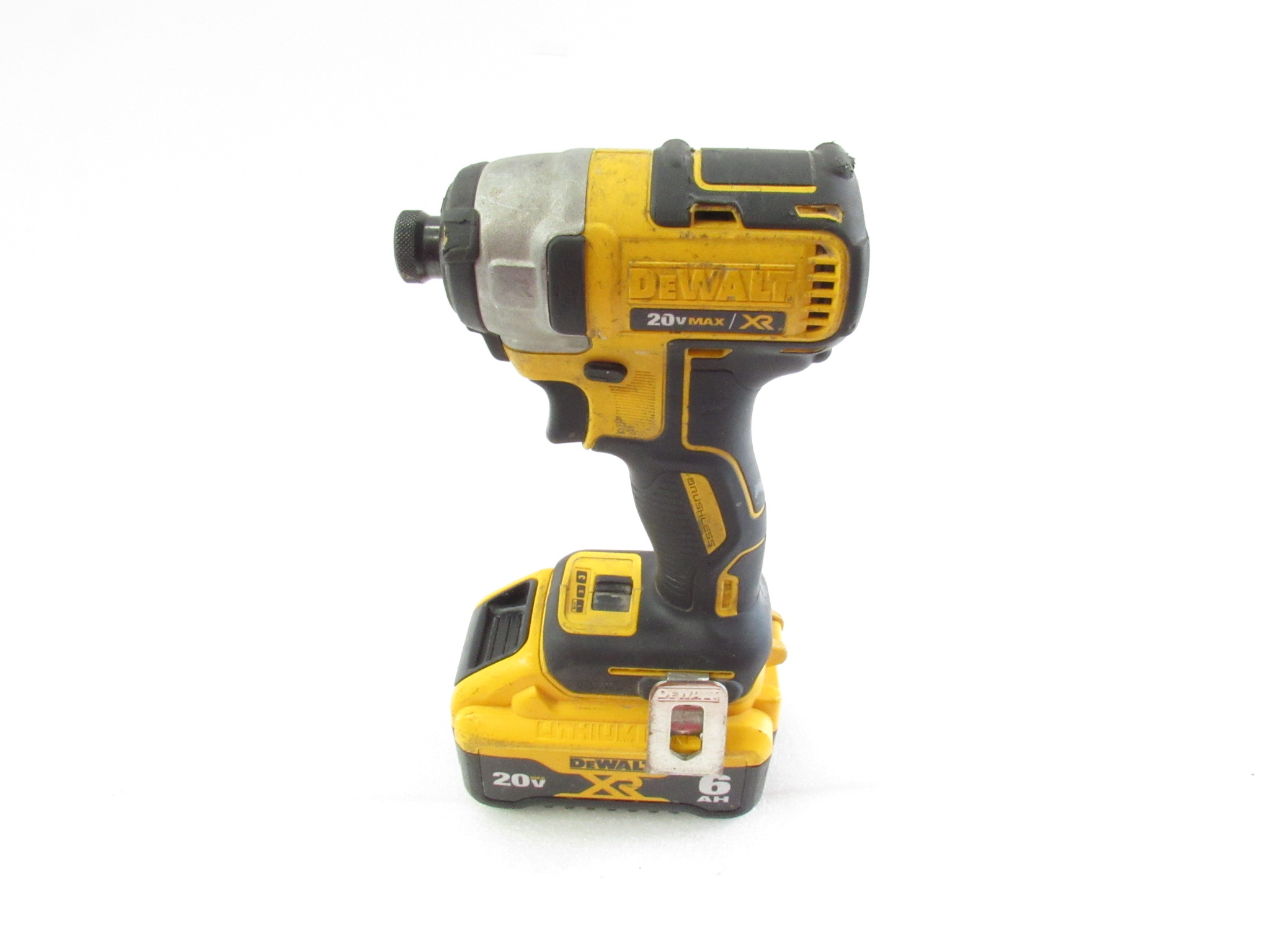 DeWalt DCF887 20-Volt MAX XR Cordless Brushless 3-Speed 1/4 in. Impact ...