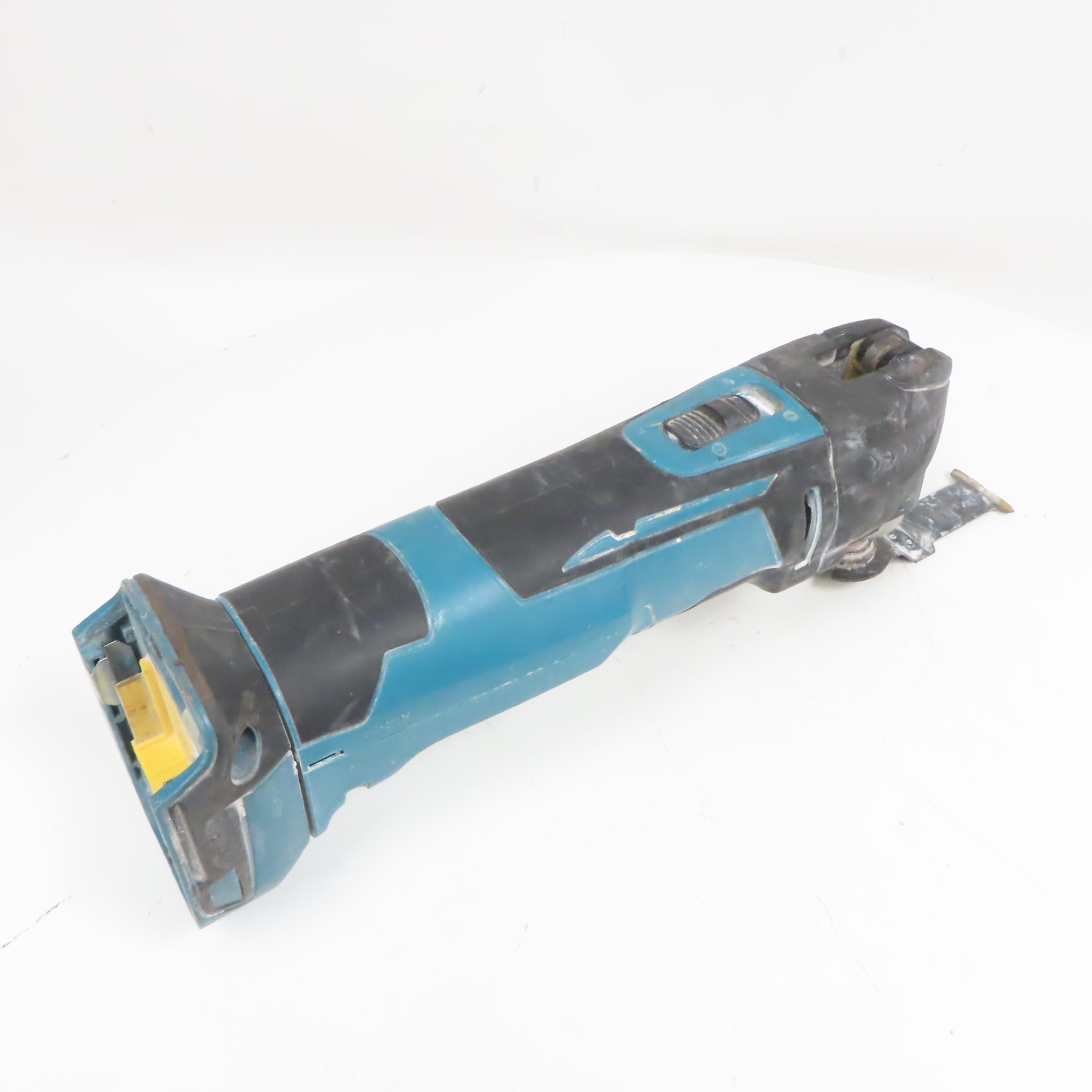 Makita USA Inc. XMT03 LXT 18V Cordless Oscillating Multi-Tool