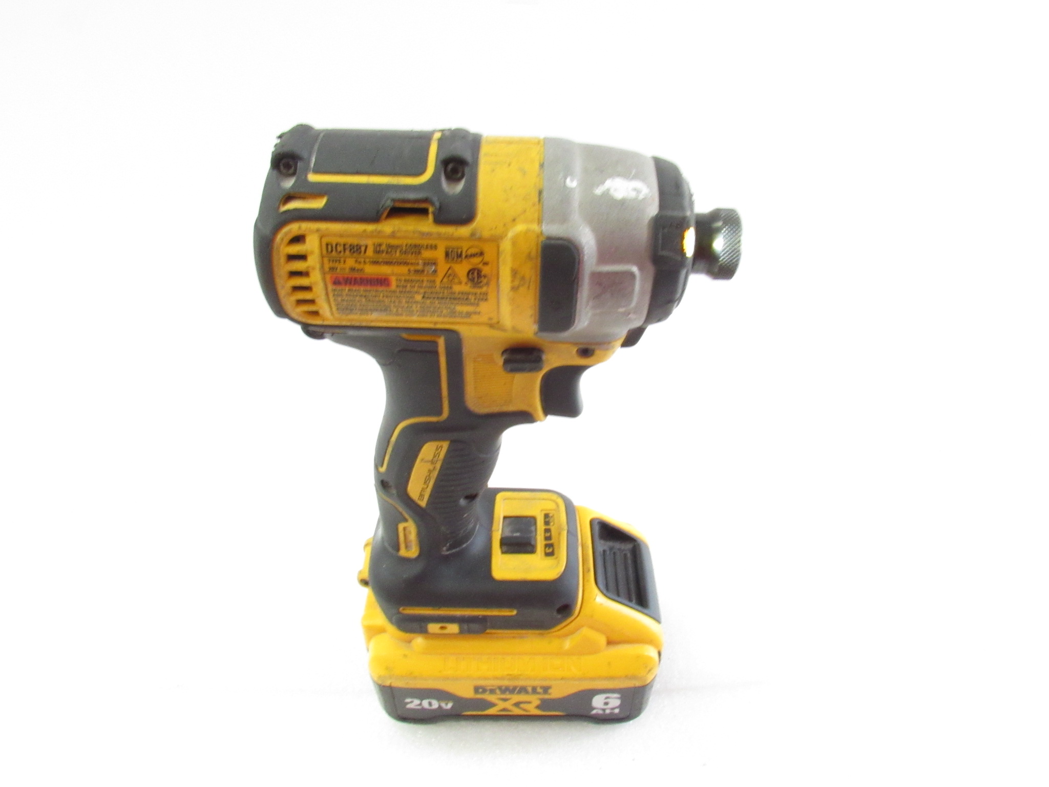 DeWalt DCF887 20-Volt MAX XR Cordless Brushless 3-Speed 1/4 in. Impact ...