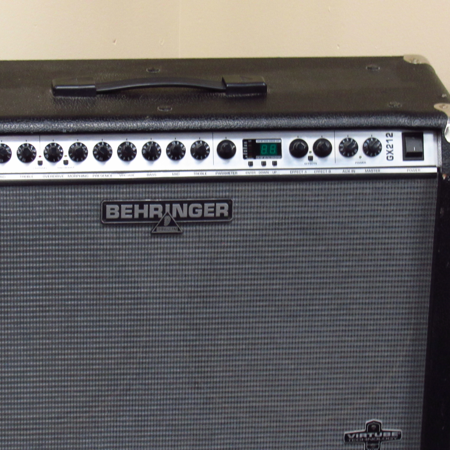 Behringer Ultratwin GX212 2x60W Guitar Combo Amplifier - Local Pick-Up Only