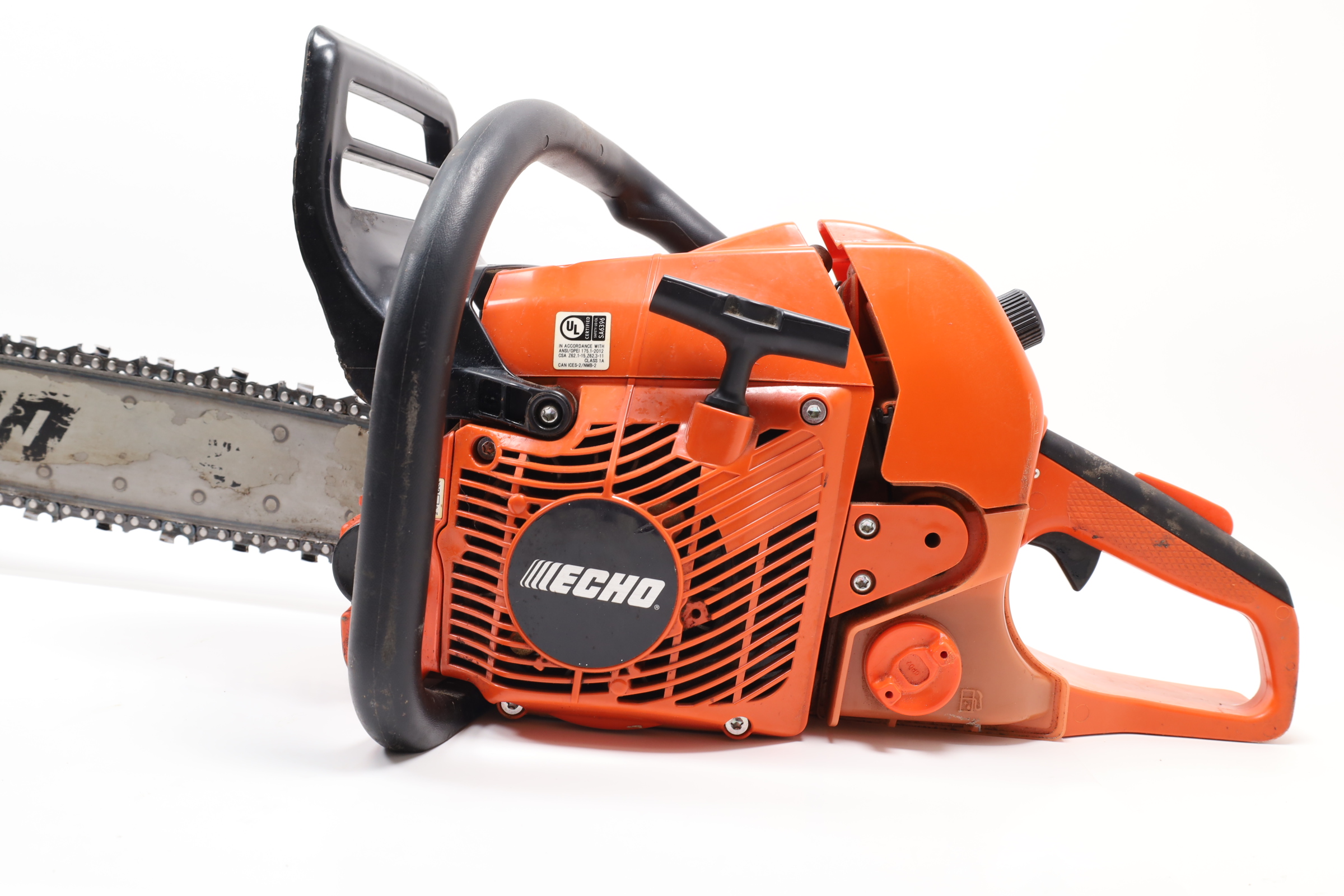 Echo Timber Wolf CS-590 20" 59.8cc Gas-Powered 2-Stroke Cycle Chainsaw