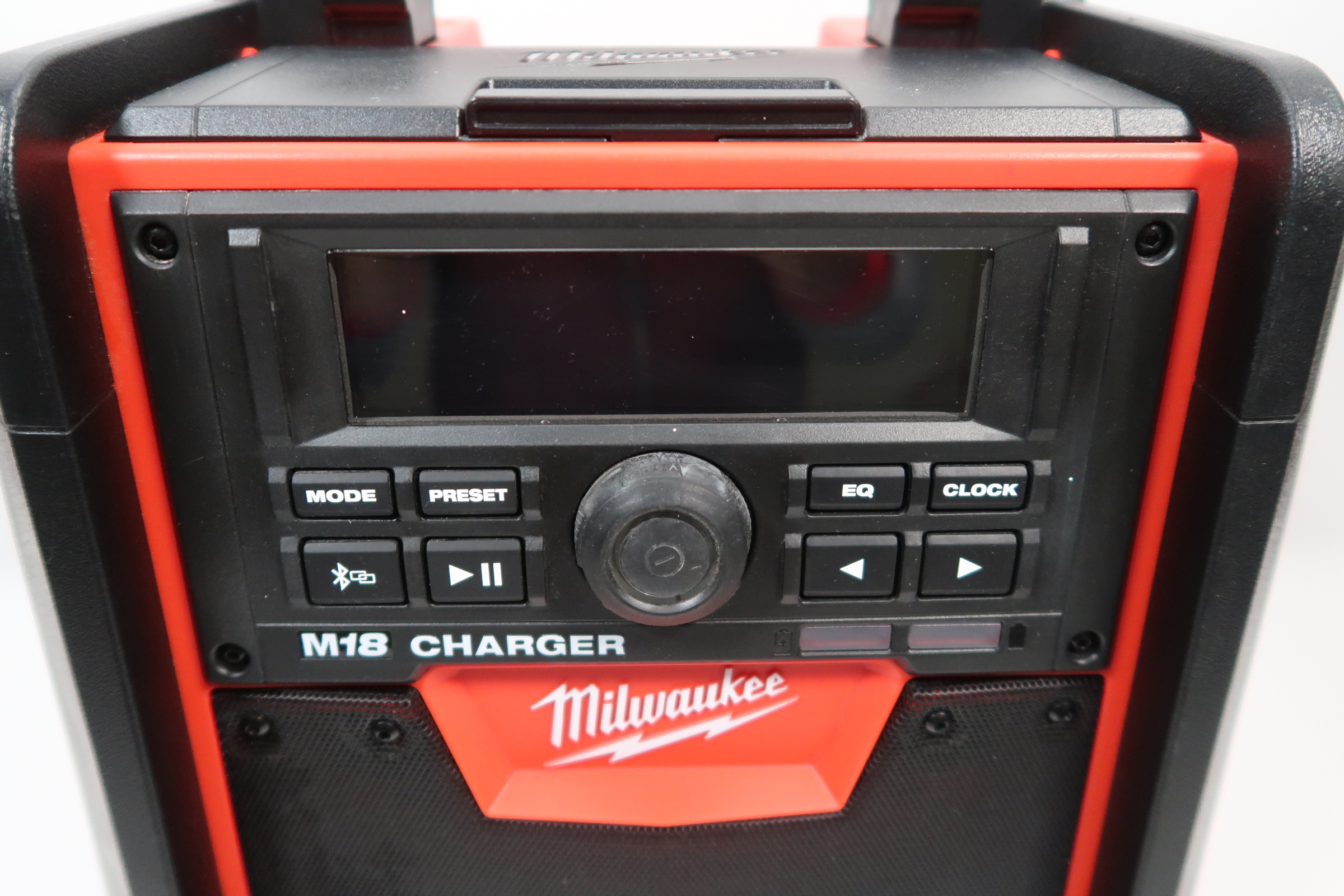 Milwaukee 2792-20 M18 Lithium-Ion Cordless Jobsite Radio/Charger