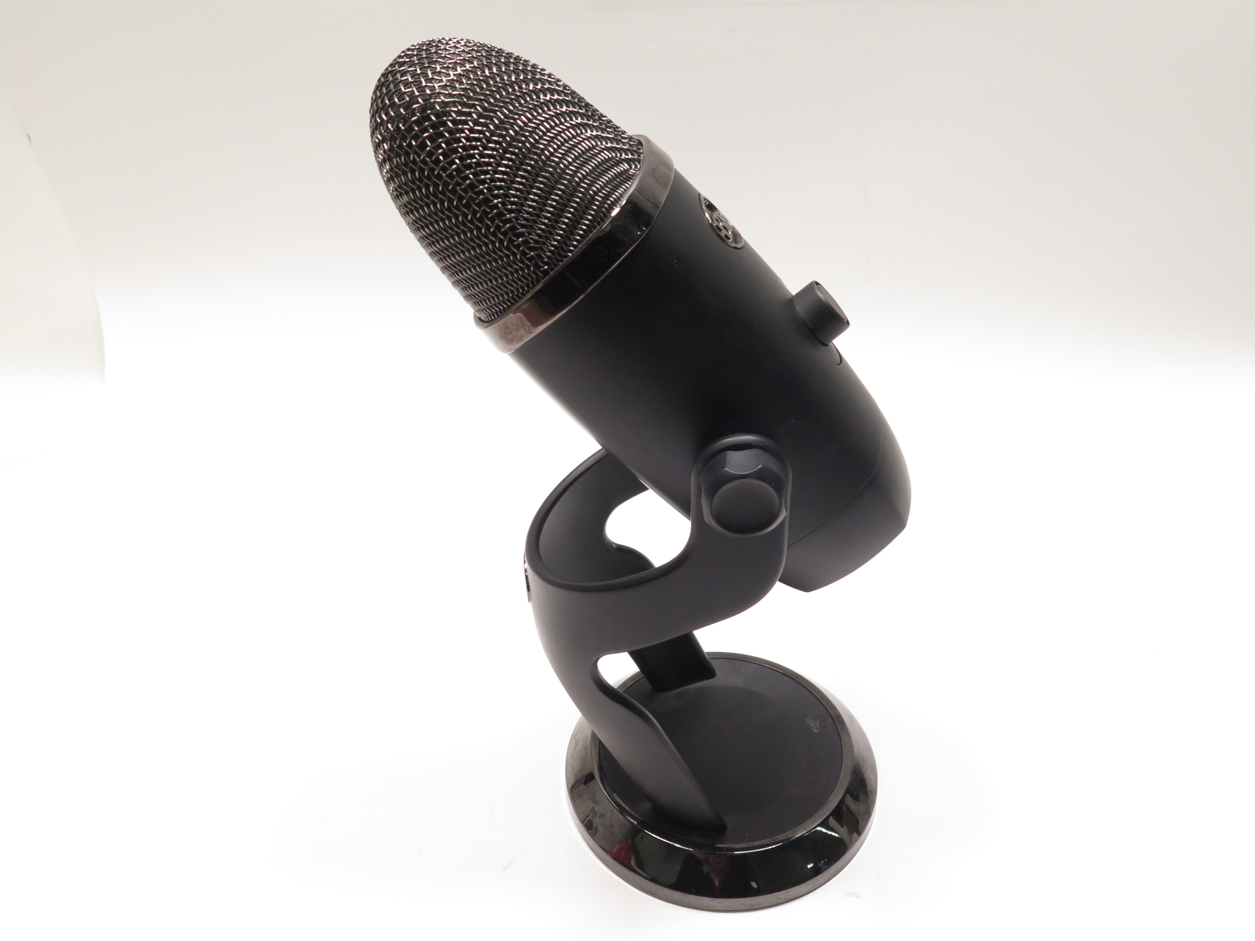 BLUE A00104 Yeti X Professional Condenser USB Microphone 4441