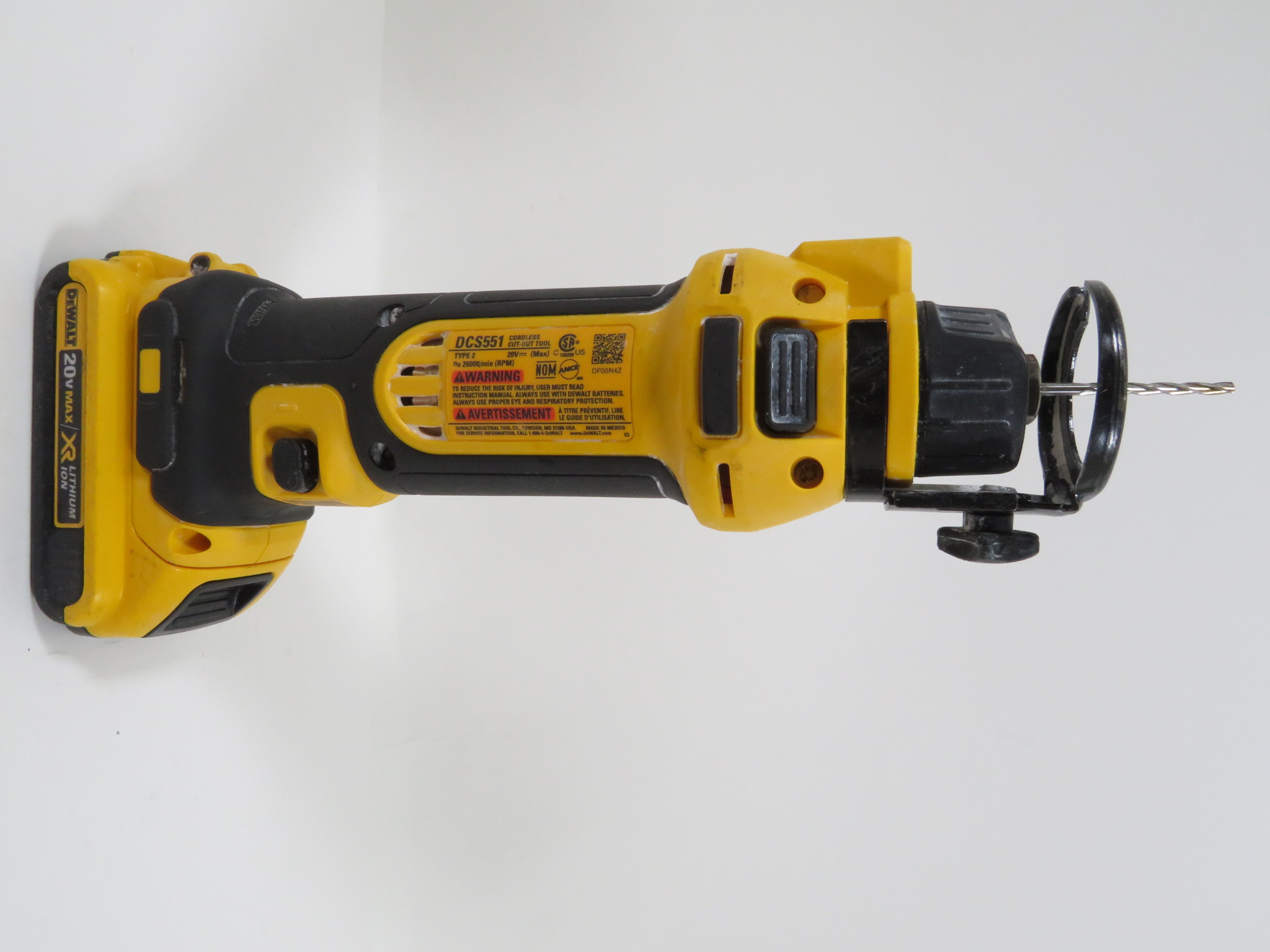 DeWalt DCS551 20V Max Cordless Cut-Out Tool