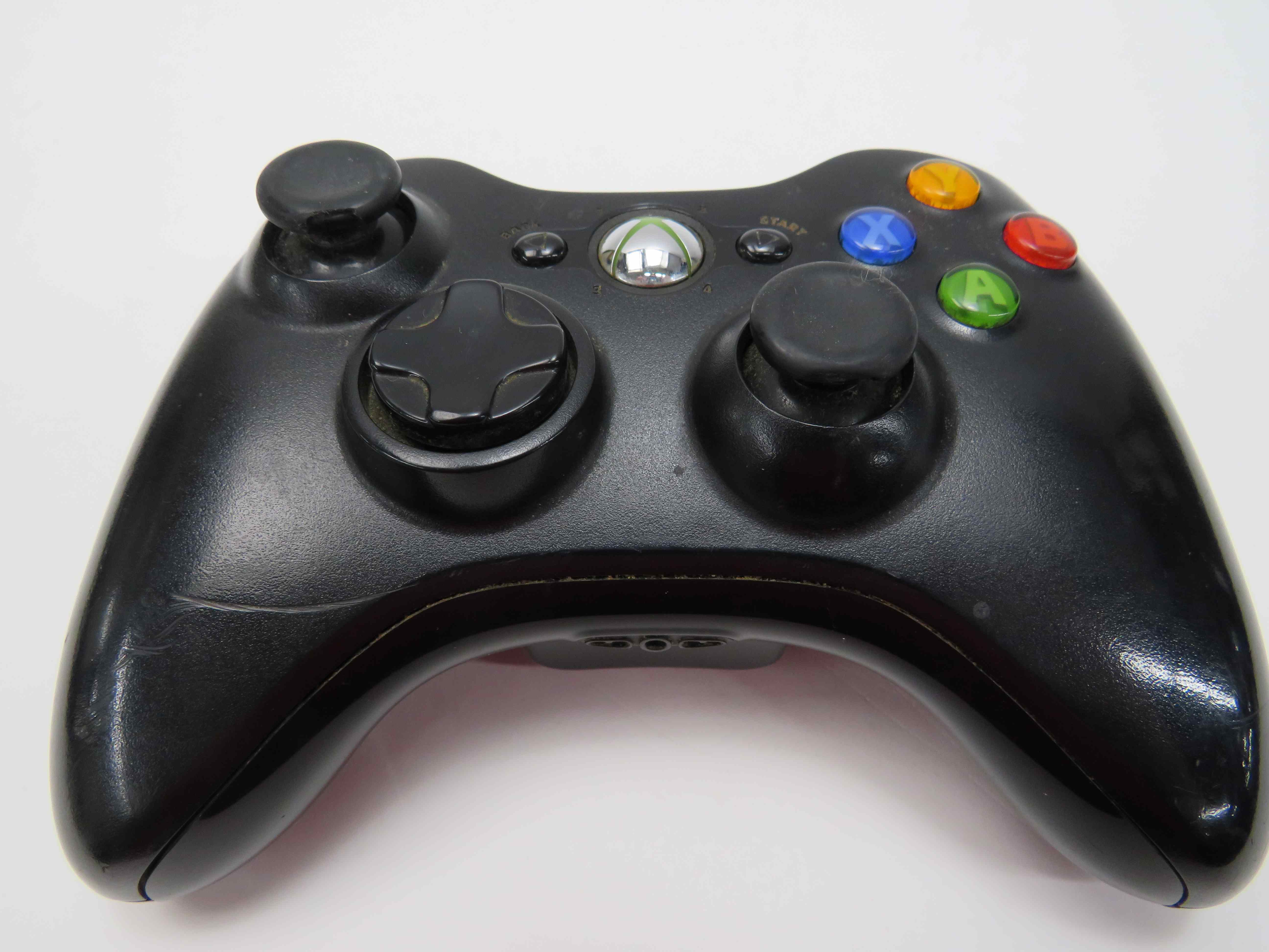 Microsoft Xbox 360 1538 320GB Video Game System 7664