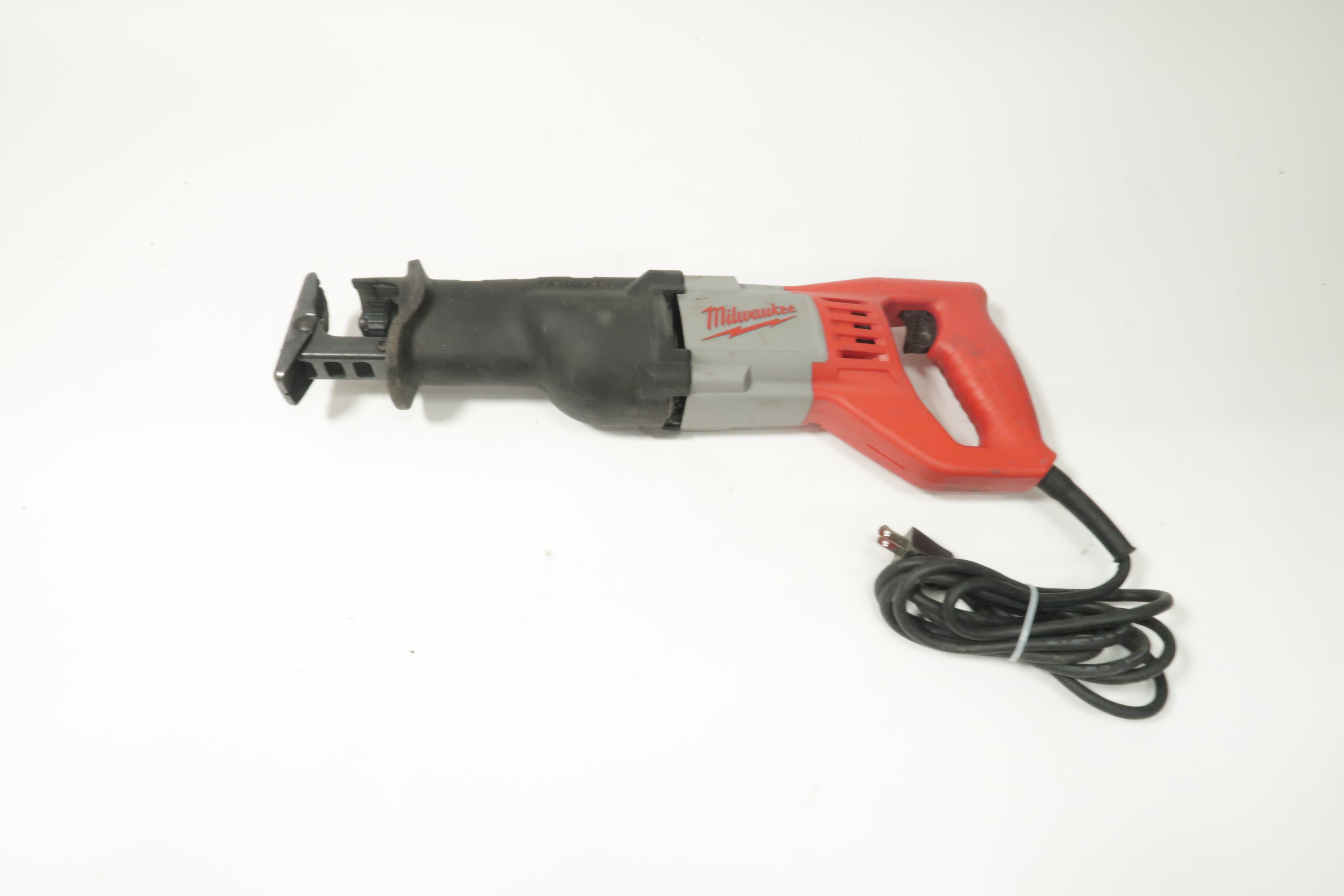 Milwaukee 6509-31 12 Amp 3/4 in. Stroke SAWZALL Reciprocating Saw 8432
