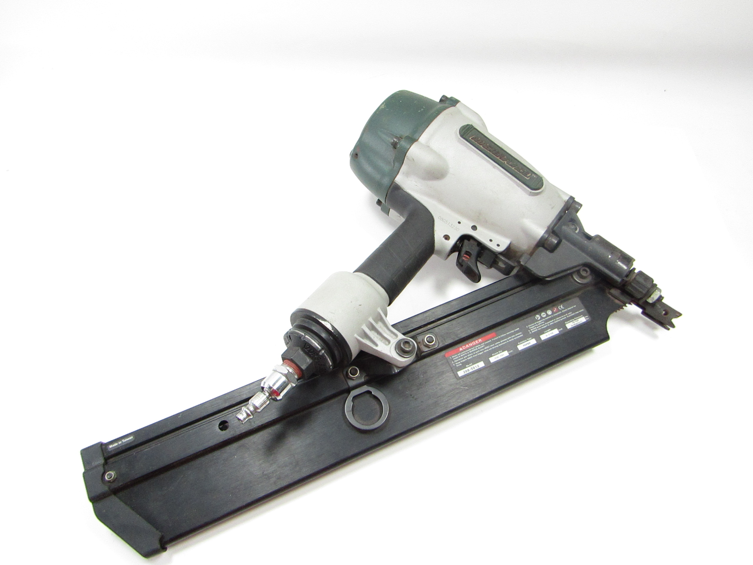 Masterforce 208-5012 Clipped Head Paper Collated Framing Nailer