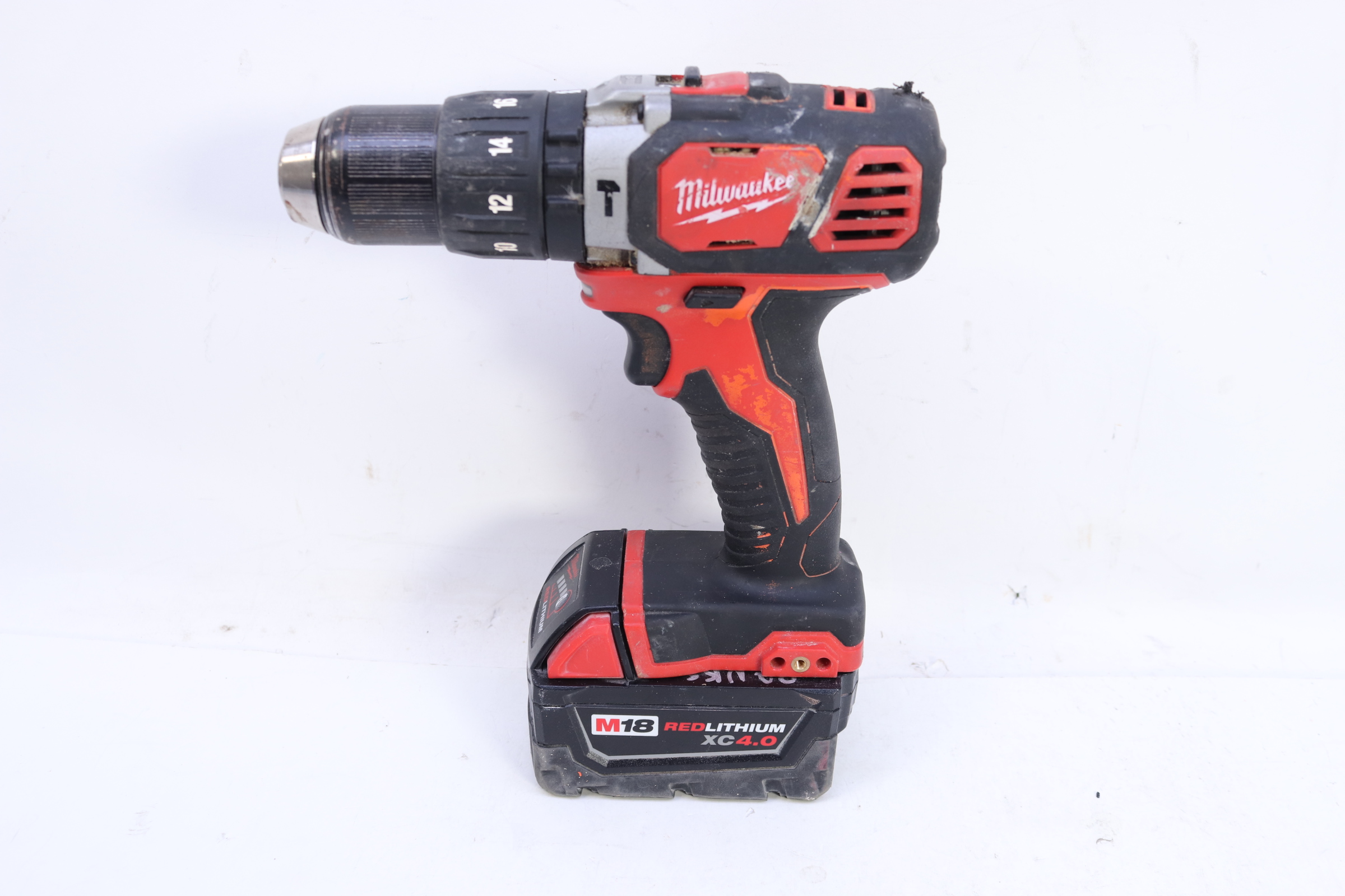 Milwaukee 2607-20 M18 18V Lithium-Ion Cordless 1/2" Hammer Drill