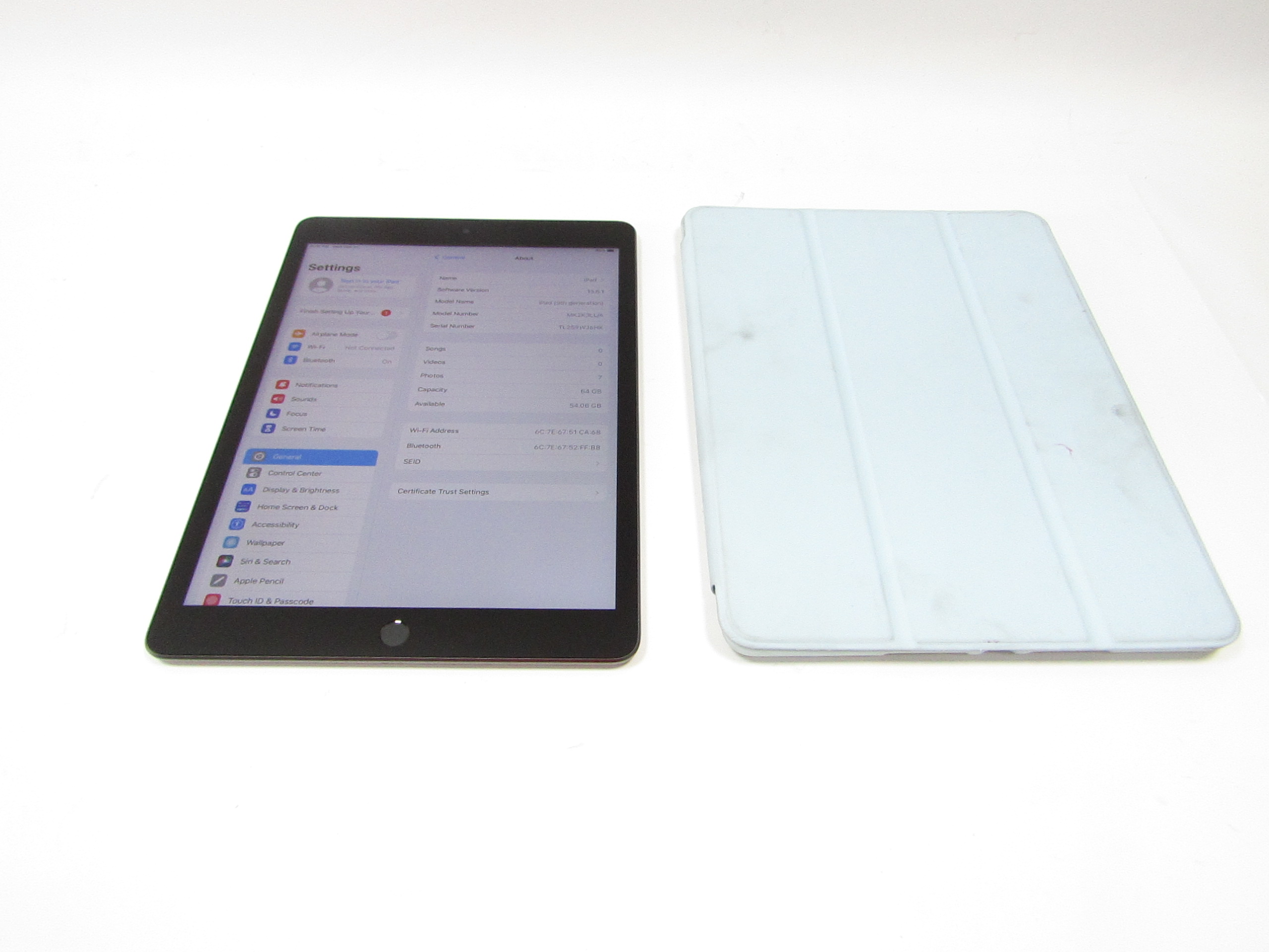 Apple iPad 9th Gen MK2K3LL/A A2602 10.2" Wi-Fi Space Gray 64GB Tablet 8233