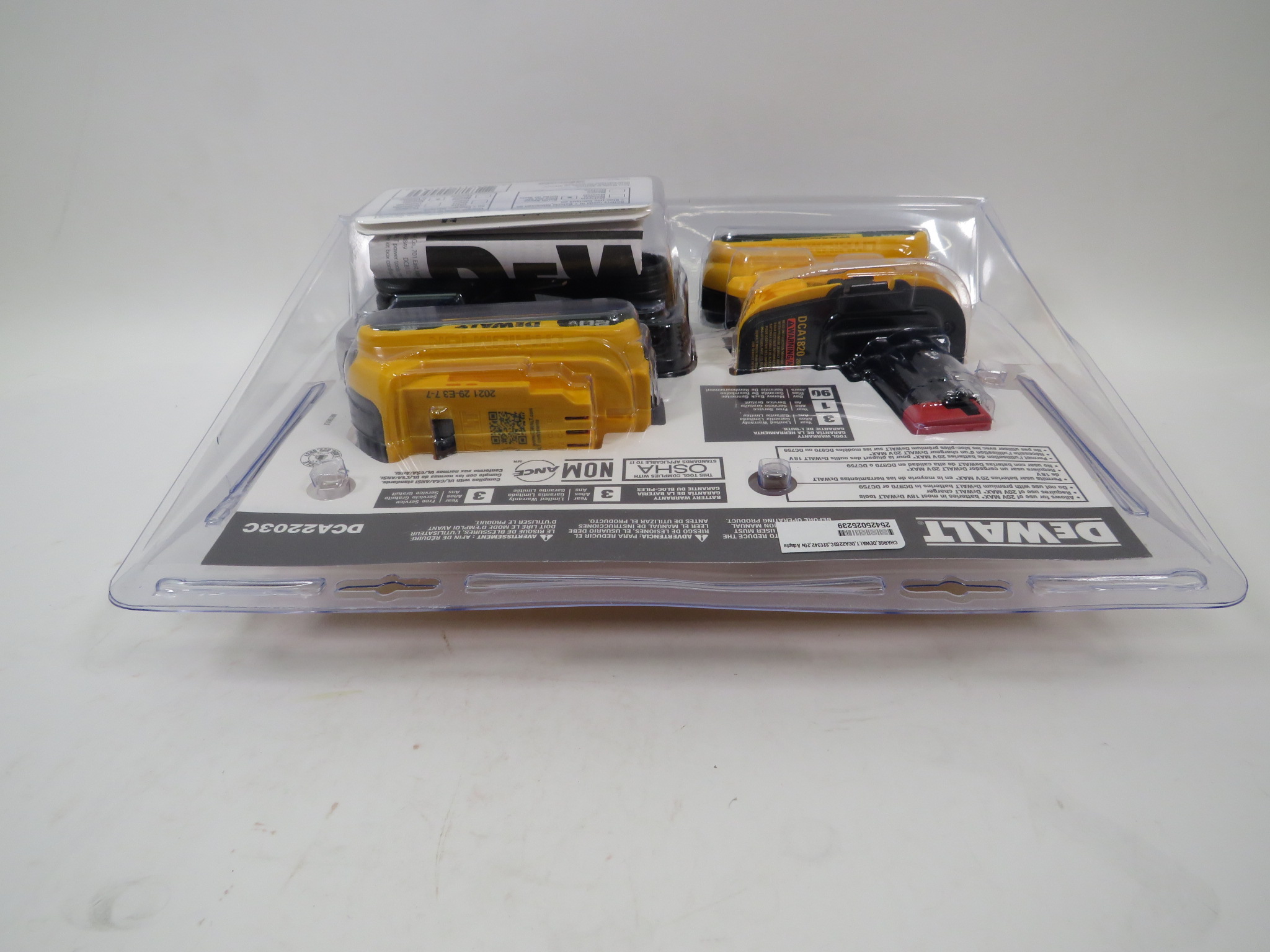 DeWalt DCA2203C 18V to 20V MAX Lithium Ion Battery and Charger Kit