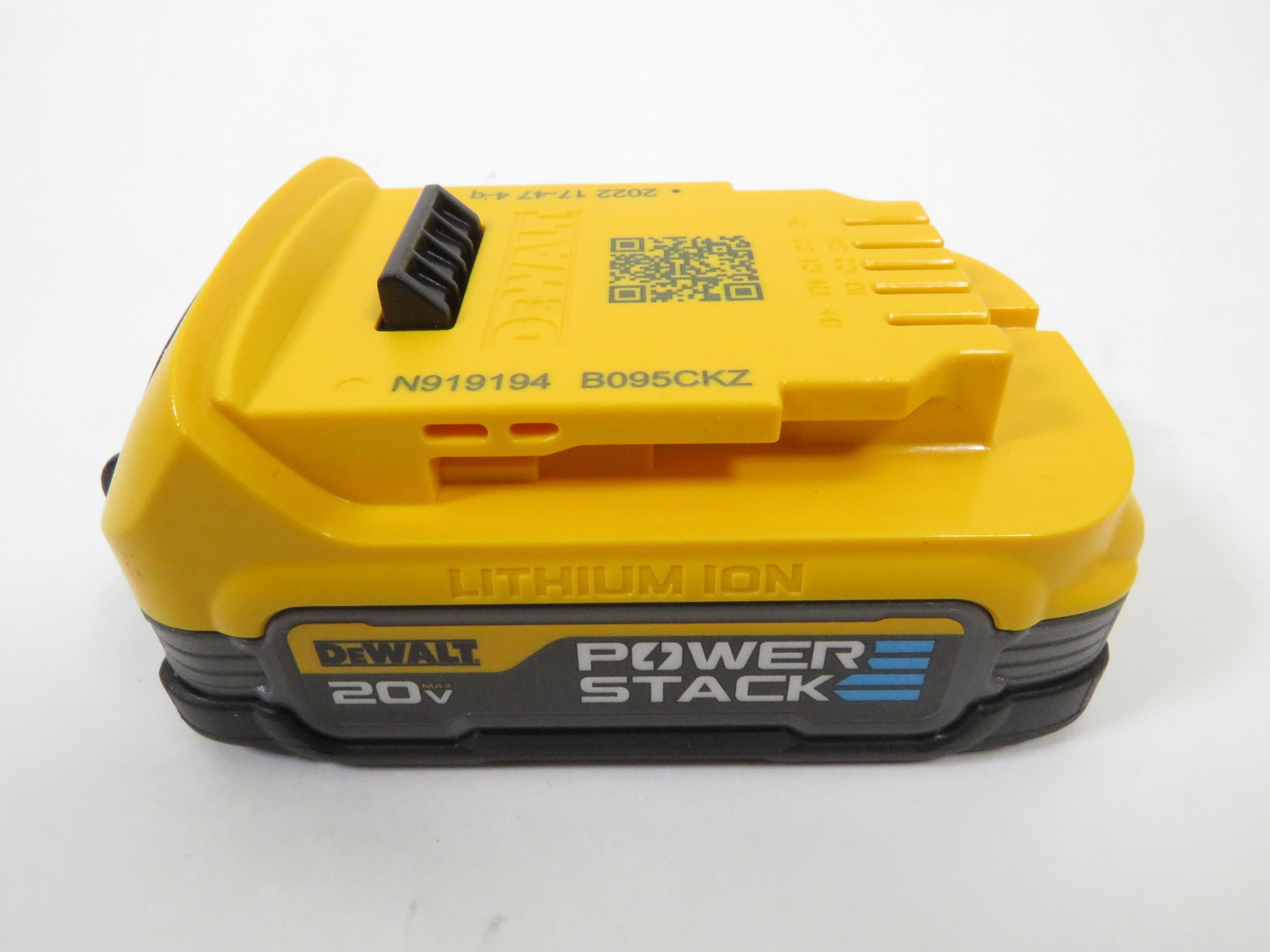 DEWALT DCF921 ATOMIC 20V MAX Cordless Brushless 1/2" Compact Impact Wrench
