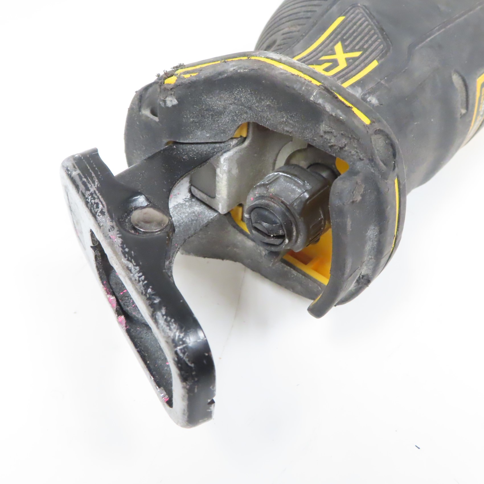 DeWalt DCS382 MAX XR 20V Cordless Reciprocating Saw Kit