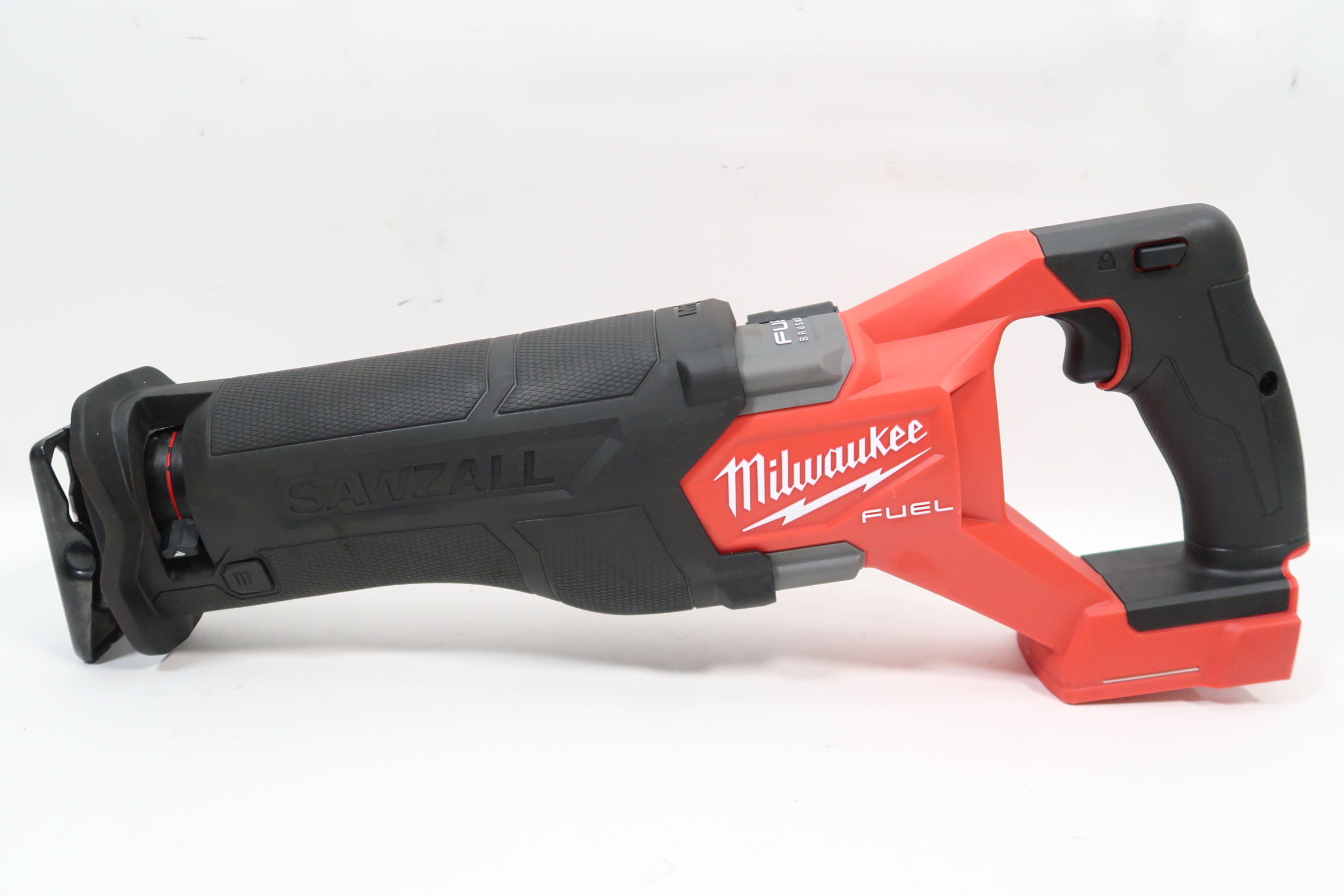 Milwaukee 2821-20 GEN-2 18V Li-Ion Brushless Cordless SAWZALL ...