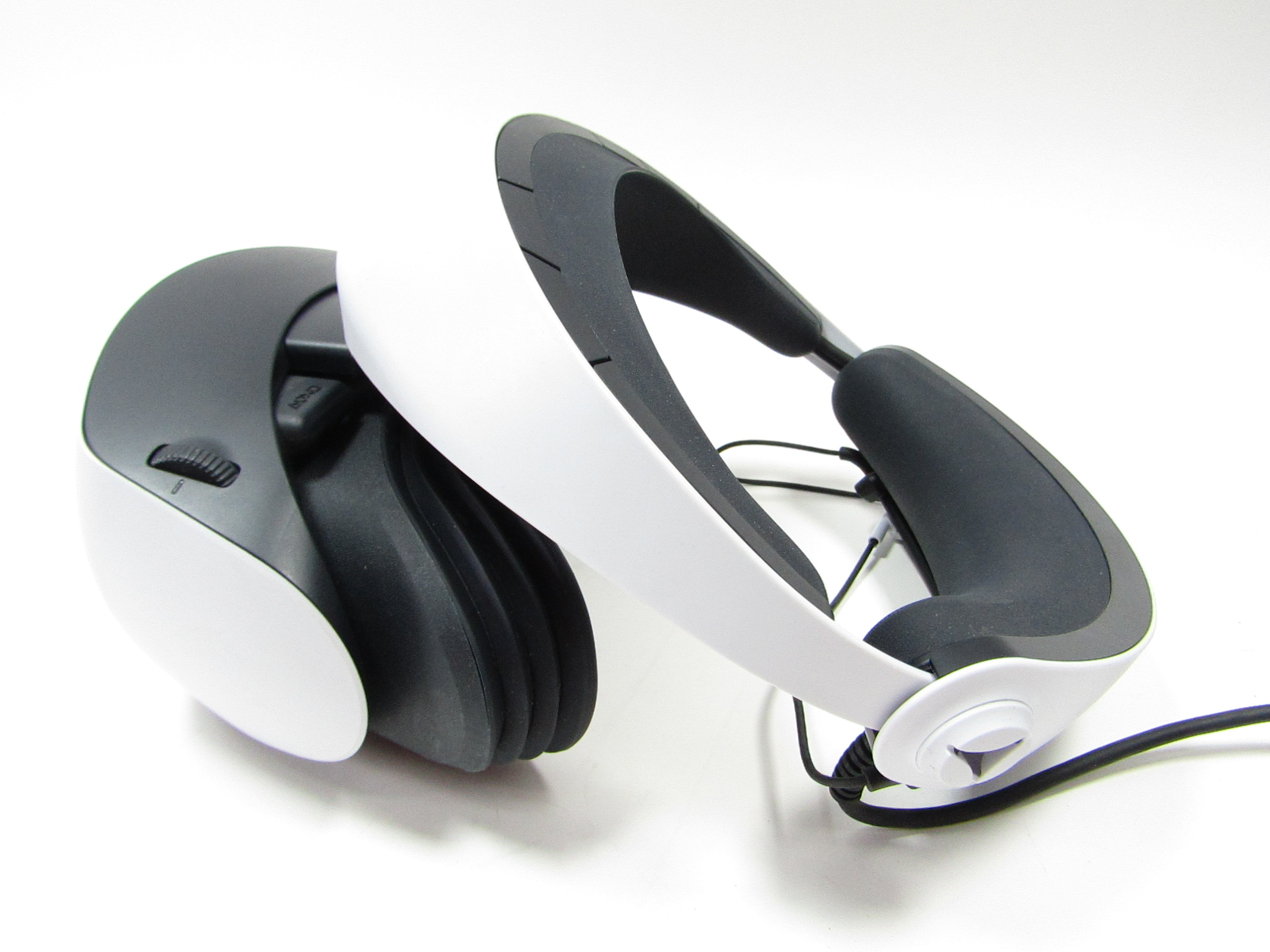 Sony PlayStation VR2 CFI-ZVR1 4K HDR Sense Technology VR Gaming Headset