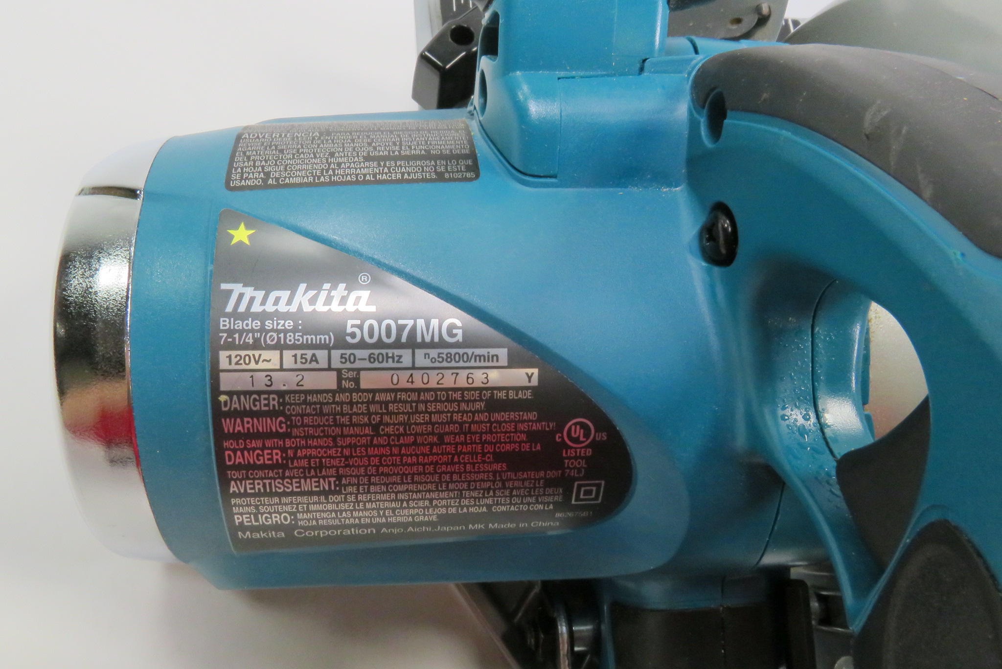 Makita 5007MG 15 Amp 7-1/4" Corded Magnesium Circular Saw