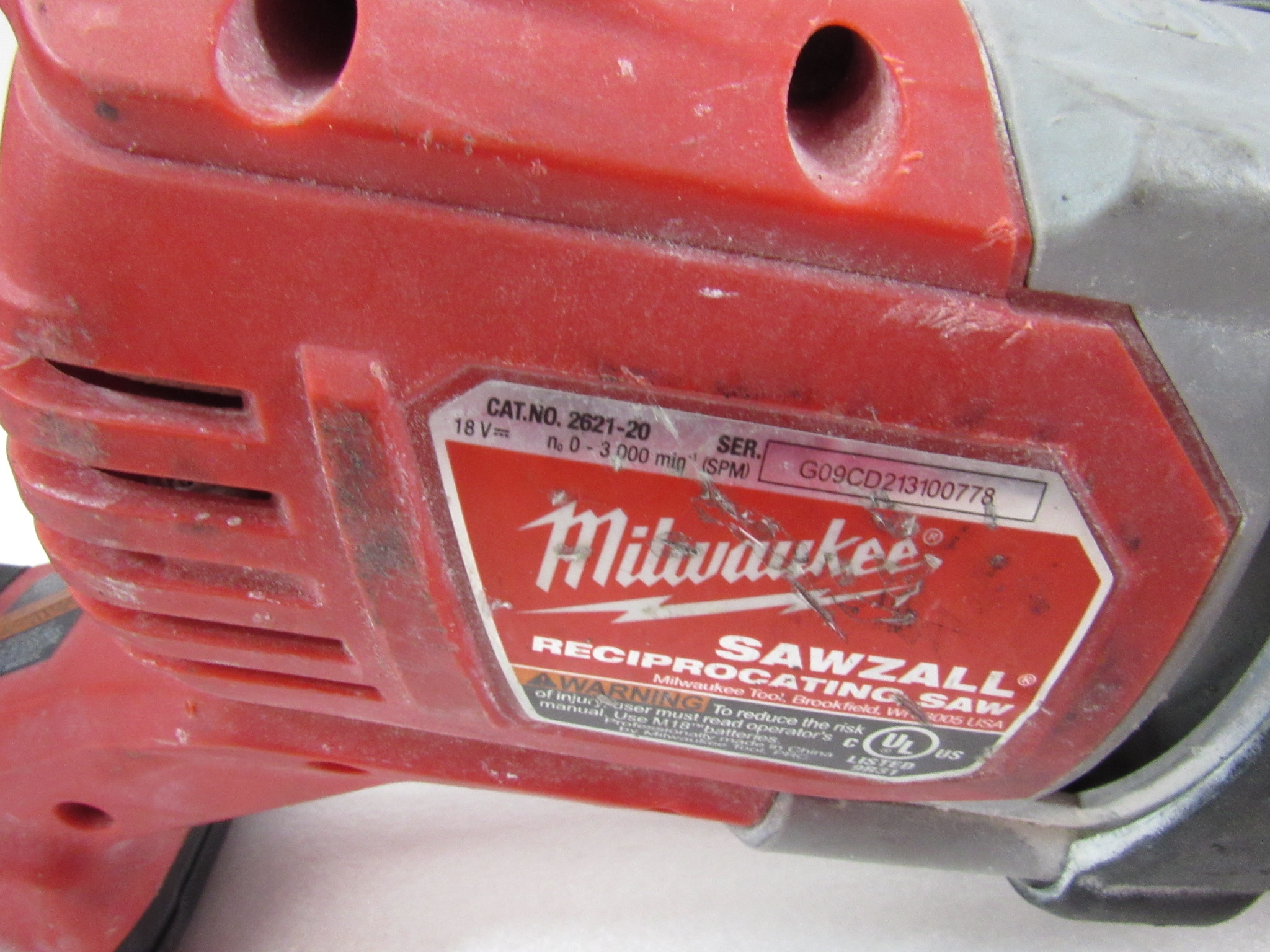Milwaukee 2621-20 M18 18-Volt Lithium-Ion Cordless SAWZALL ...