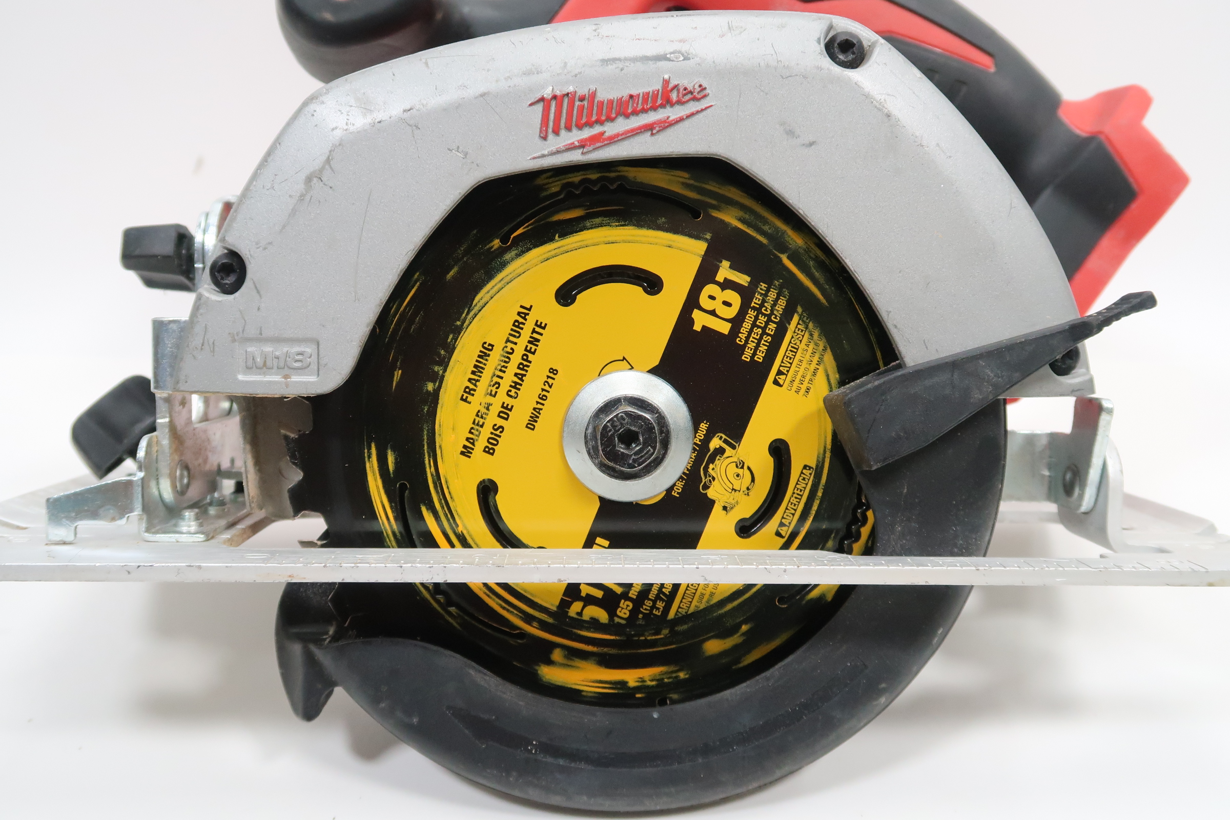 Milwaukee 2630-20 18V Lithium-Ion Cordless 6-1/2 in. Circular Saw