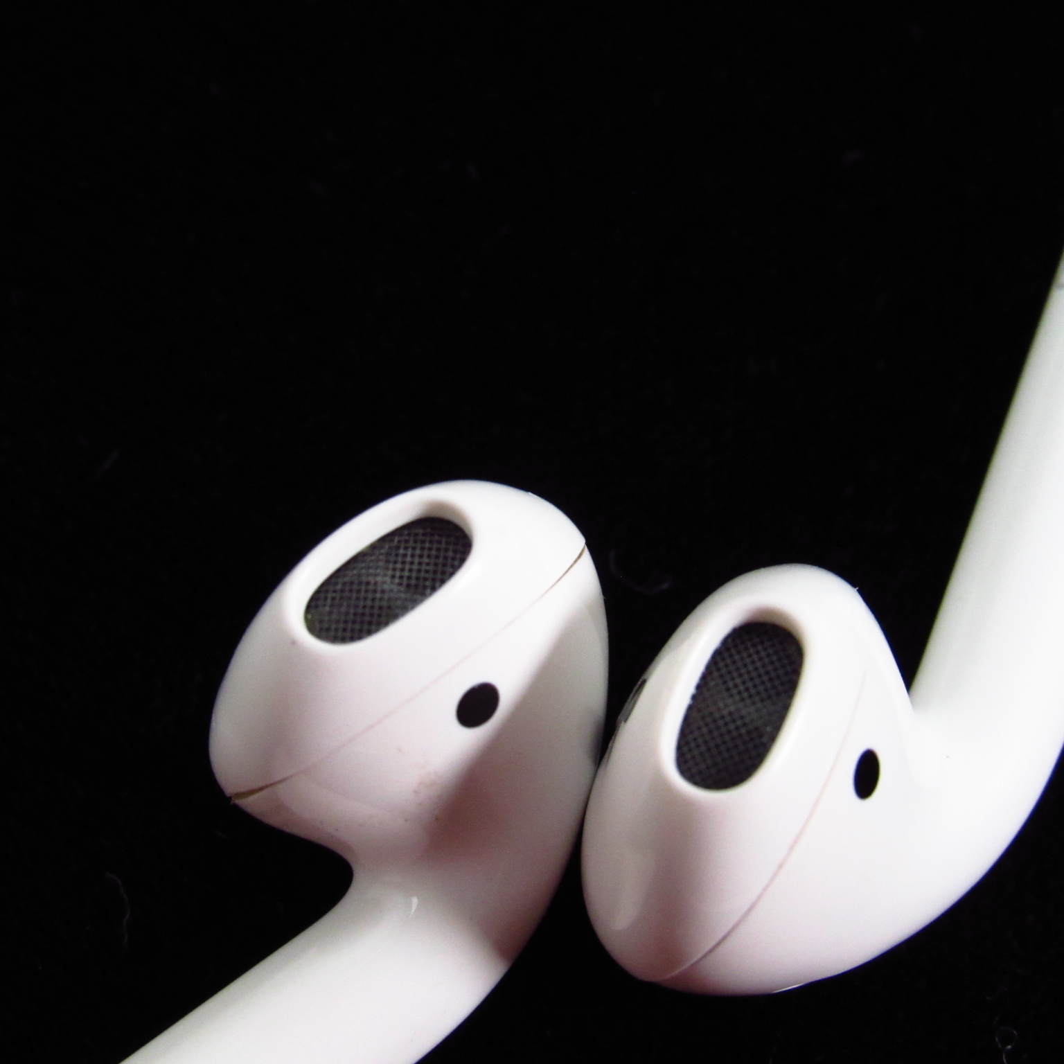 Apple AirPods 2nd Generation A2031/A2032 Bluetooth In-Ear Earbuds - 3367