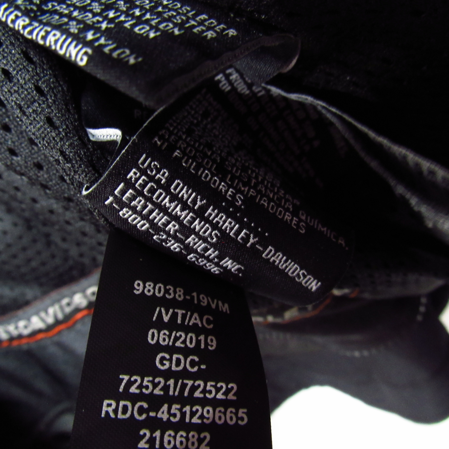 Harley-Davidson 98038-19VM FXRG Triple Vent System Men's Large Leather ...