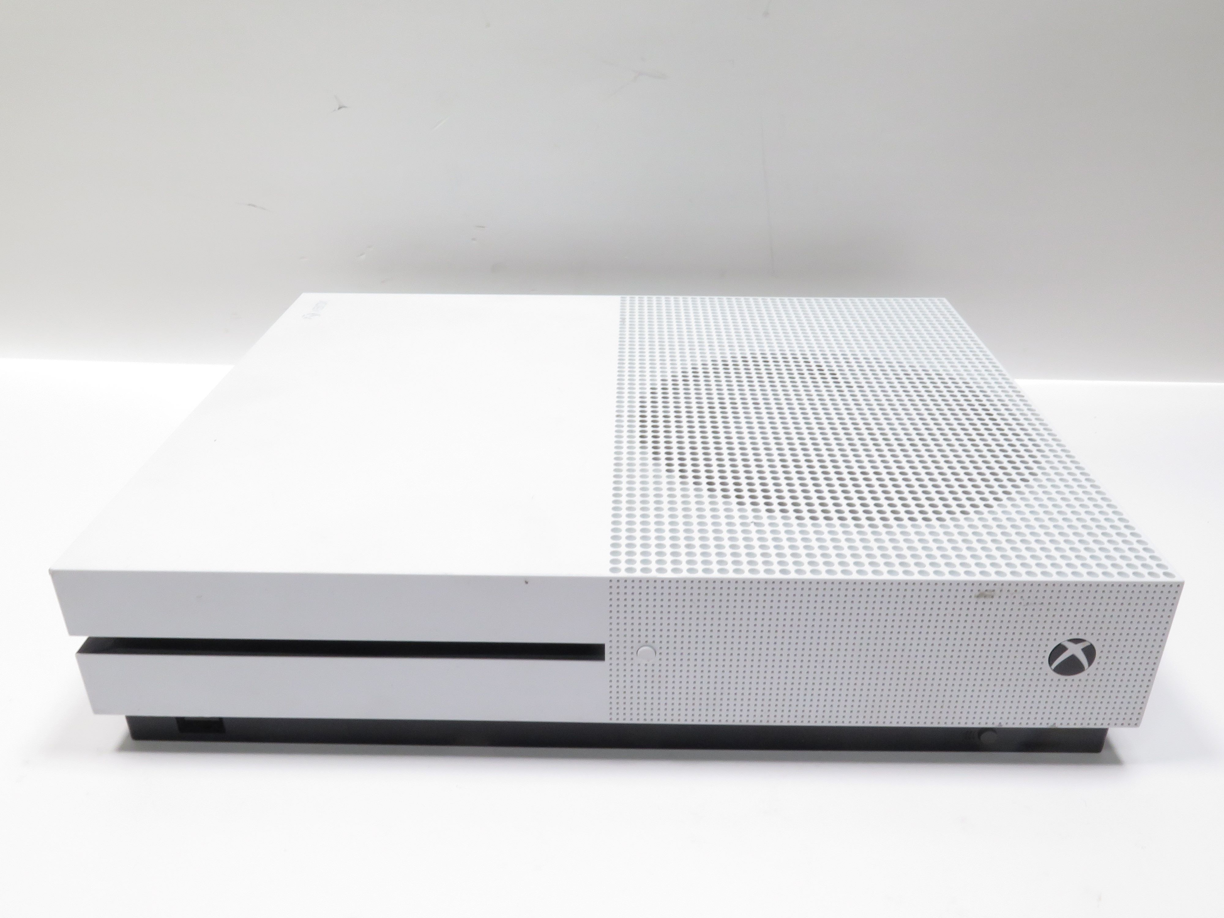 Microsoft 1681 Xbox One S 500GB Video Game Console 2699