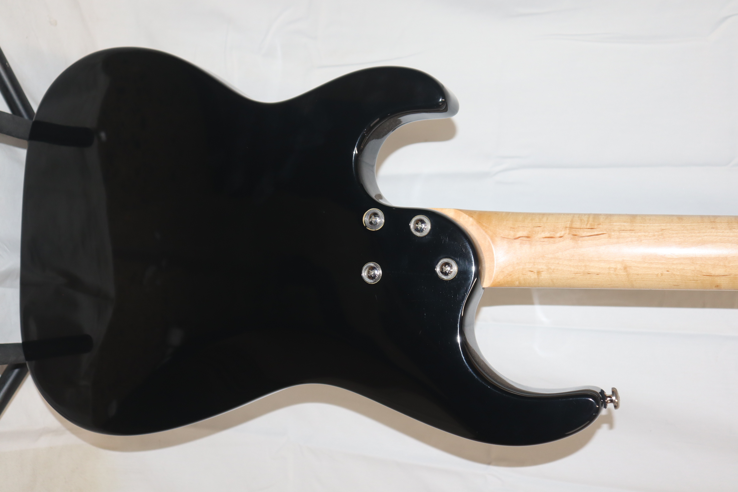 Corsair Samick Greg Bennett Design Black & White 4-String Electric Bass ...